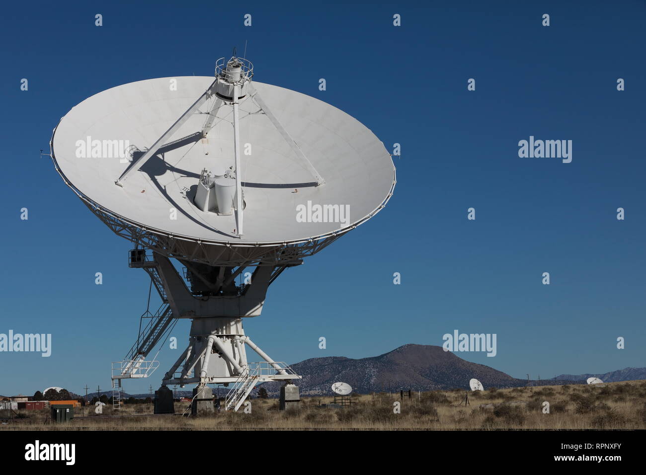 Radiotelescopes at the Very Large Array, the National Radio Observatory ...