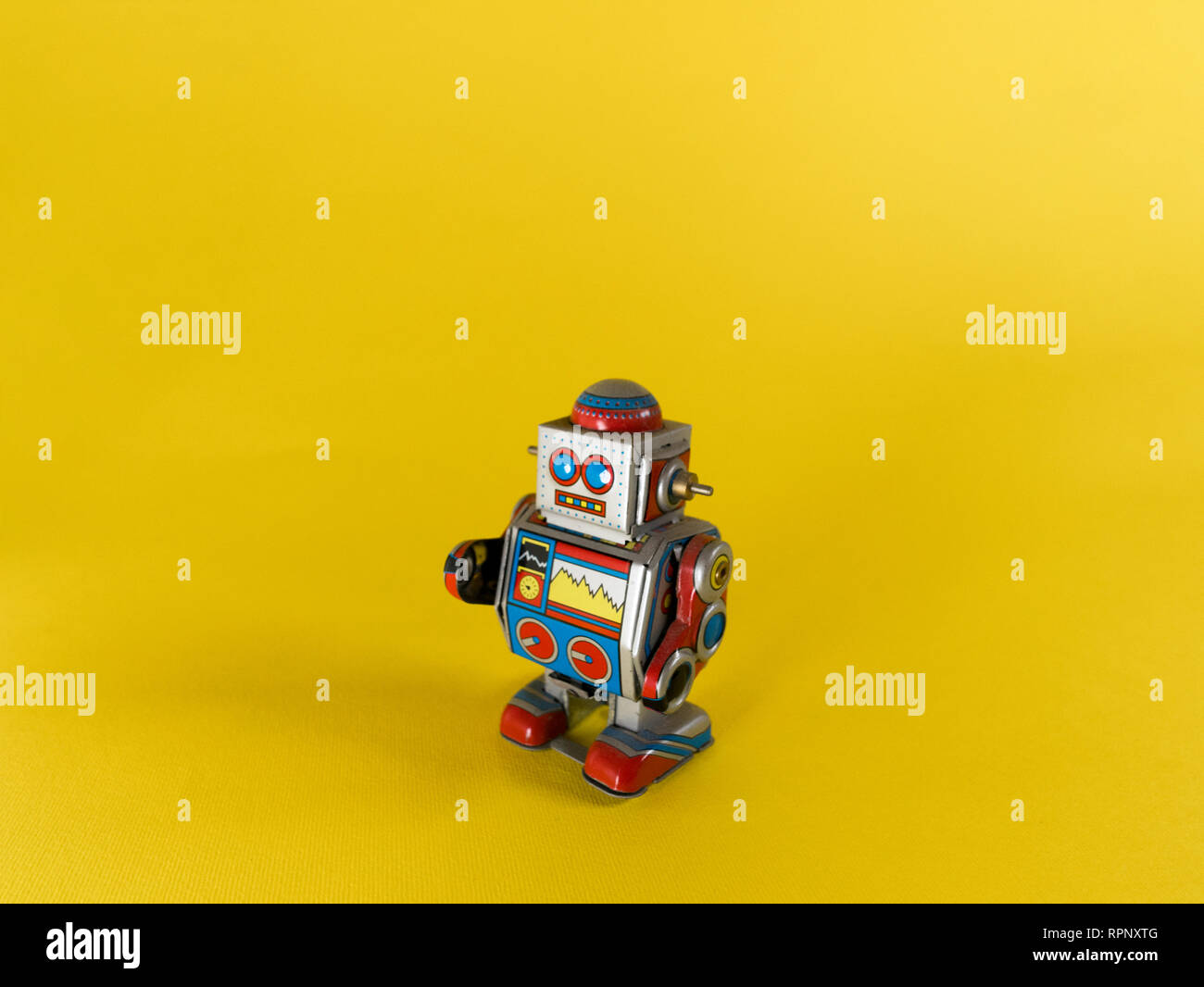 Vintage metal toy hi-res stock photography and images - Alamy