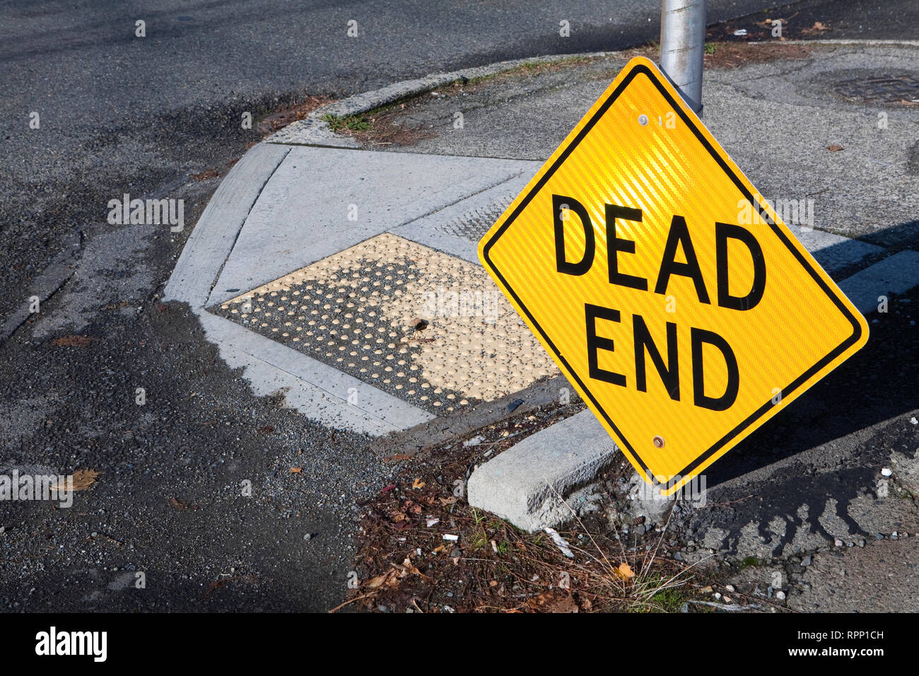 Dead End Sign Stock Photo - Alamy