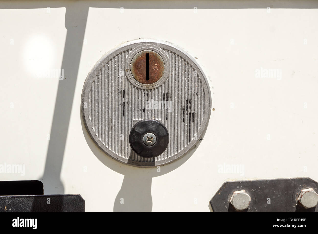 Coin operated machine hi-res stock photography and images - Alamy