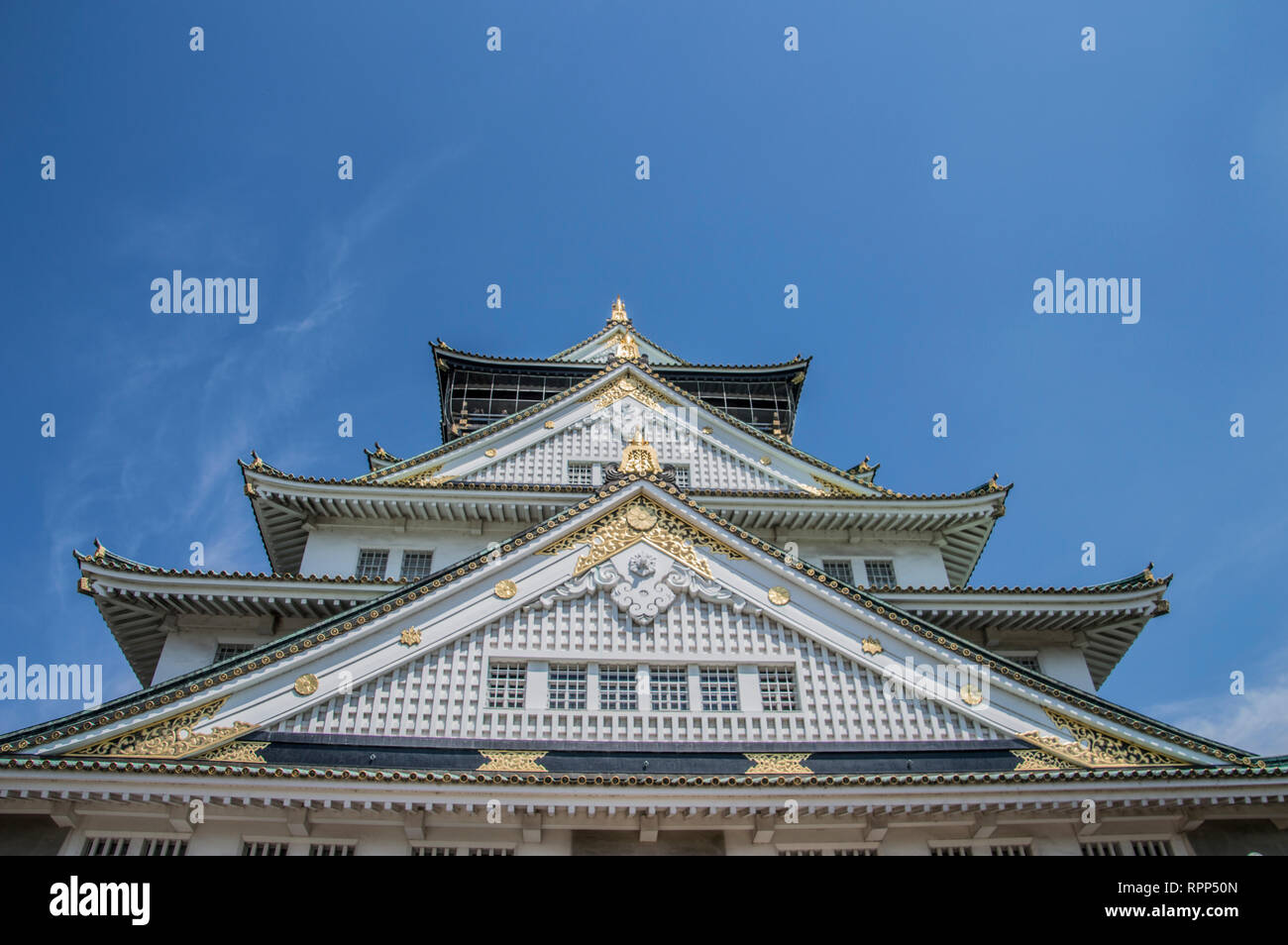 Japanese roof crest hi-res stock photography and images - Alamy