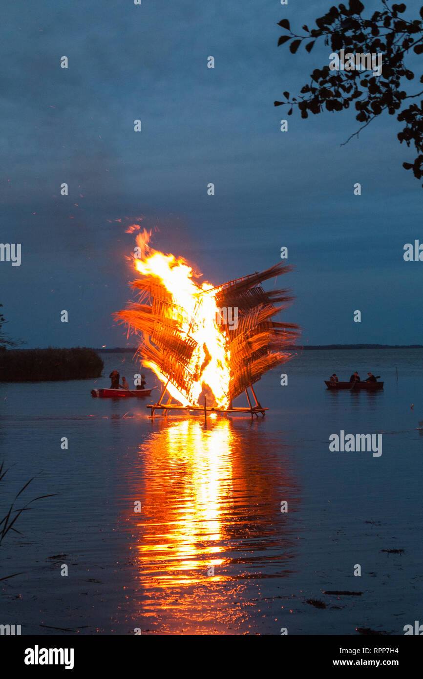 Cane sculptures hi-res stock photography and images - Alamy