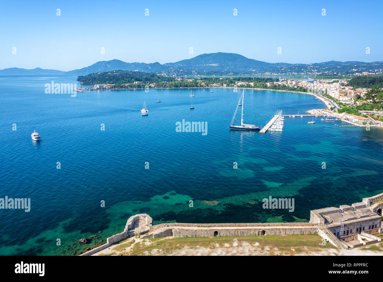 Beautiful blue bay hi-res stock photography and images - Alamy