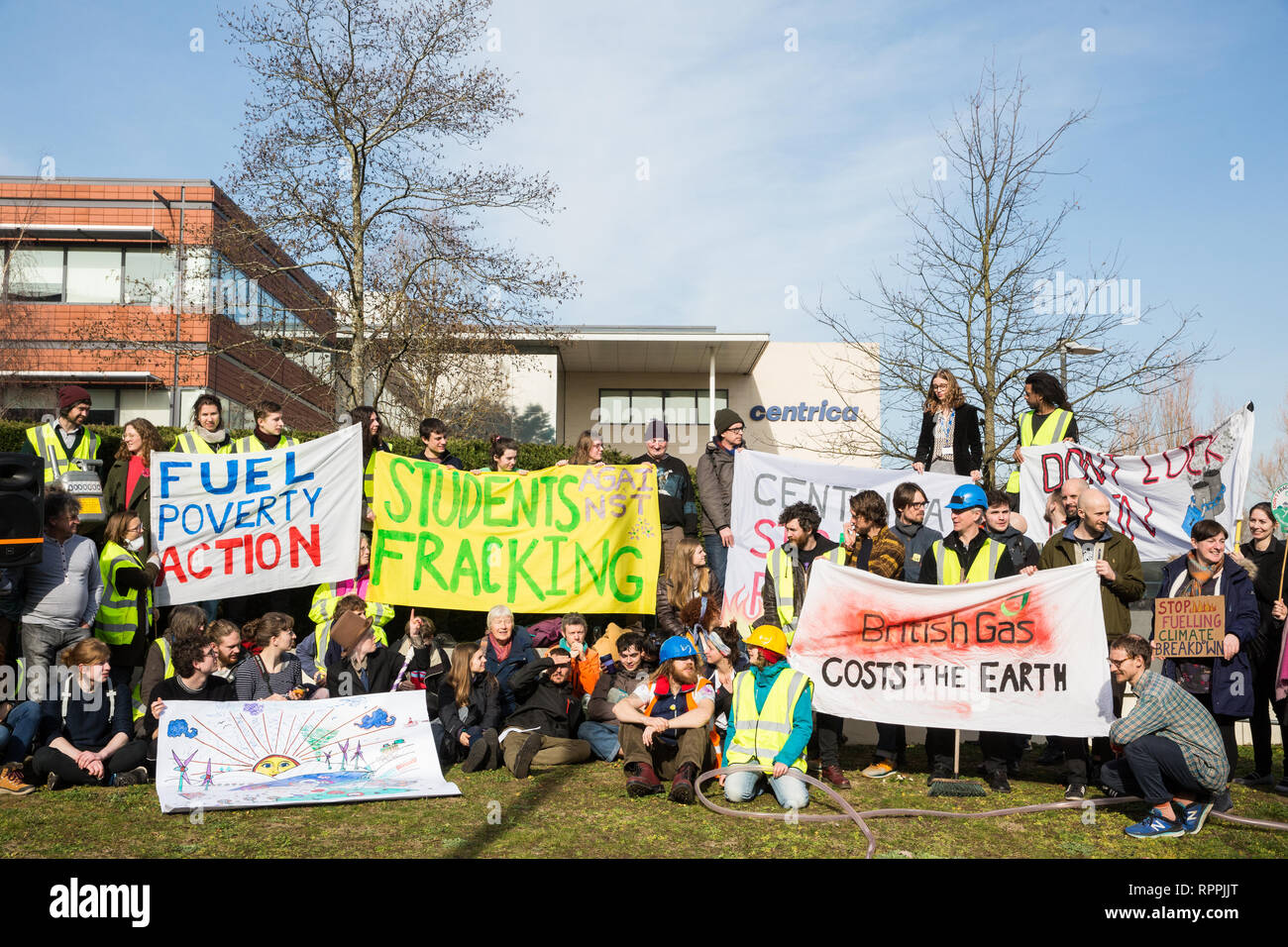 Family uk poverty protest hi-res stock photography and images - Alamy