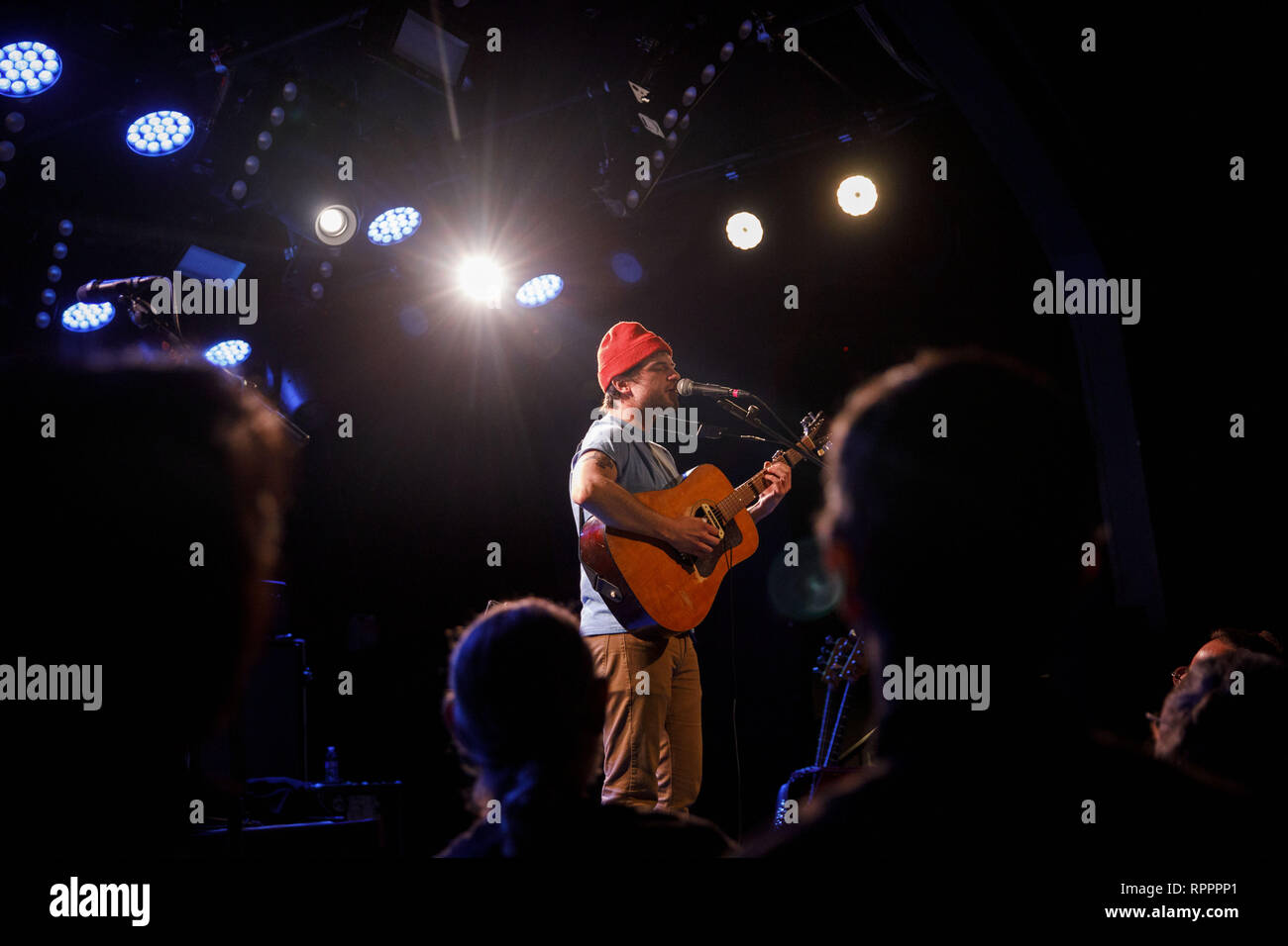 Musicperson hi-res stock photography and images - Alamy