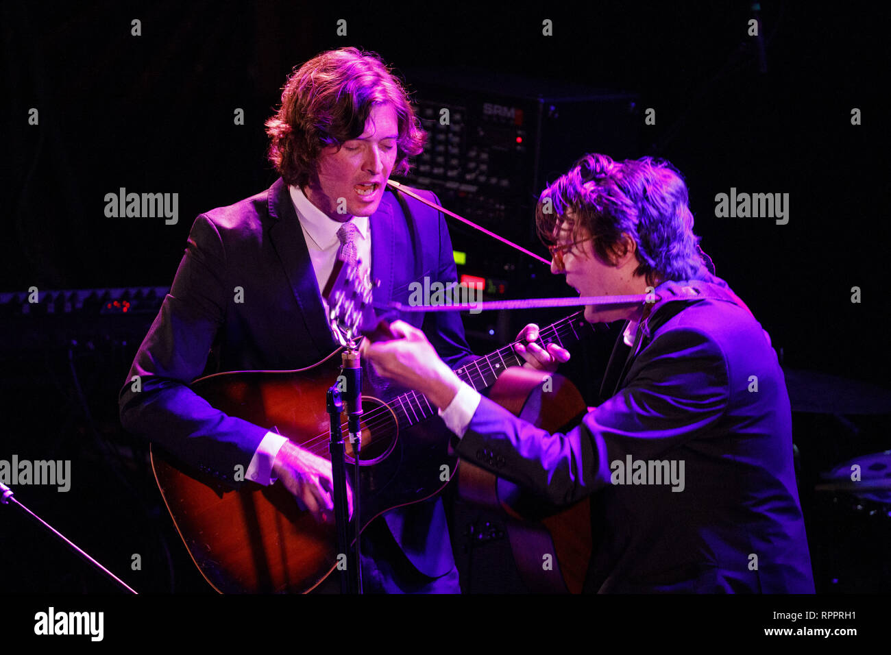 Milk carton kids hi-res stock photography and images - Alamy
