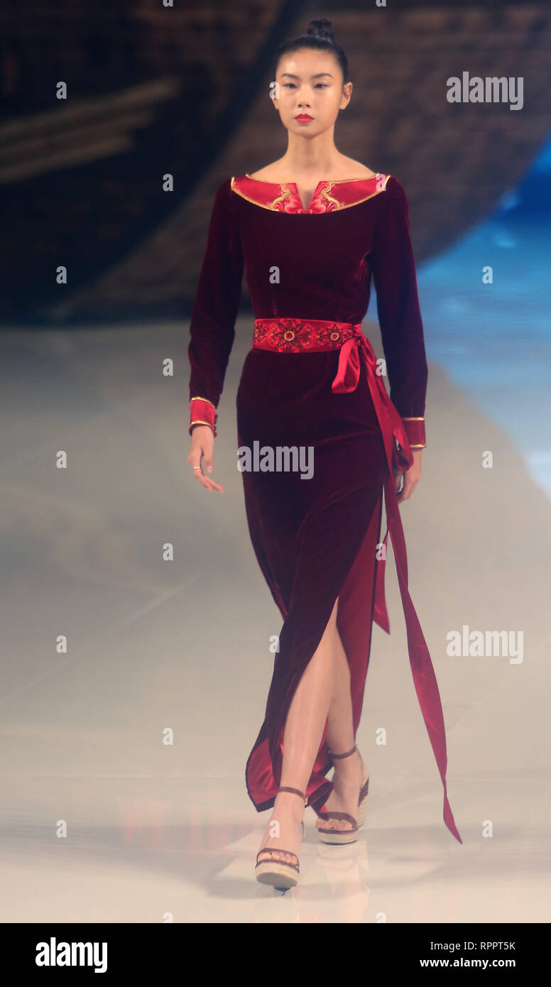 Beijing, China. 25th Oct, 2018. Models wear the latest designs by NE ...