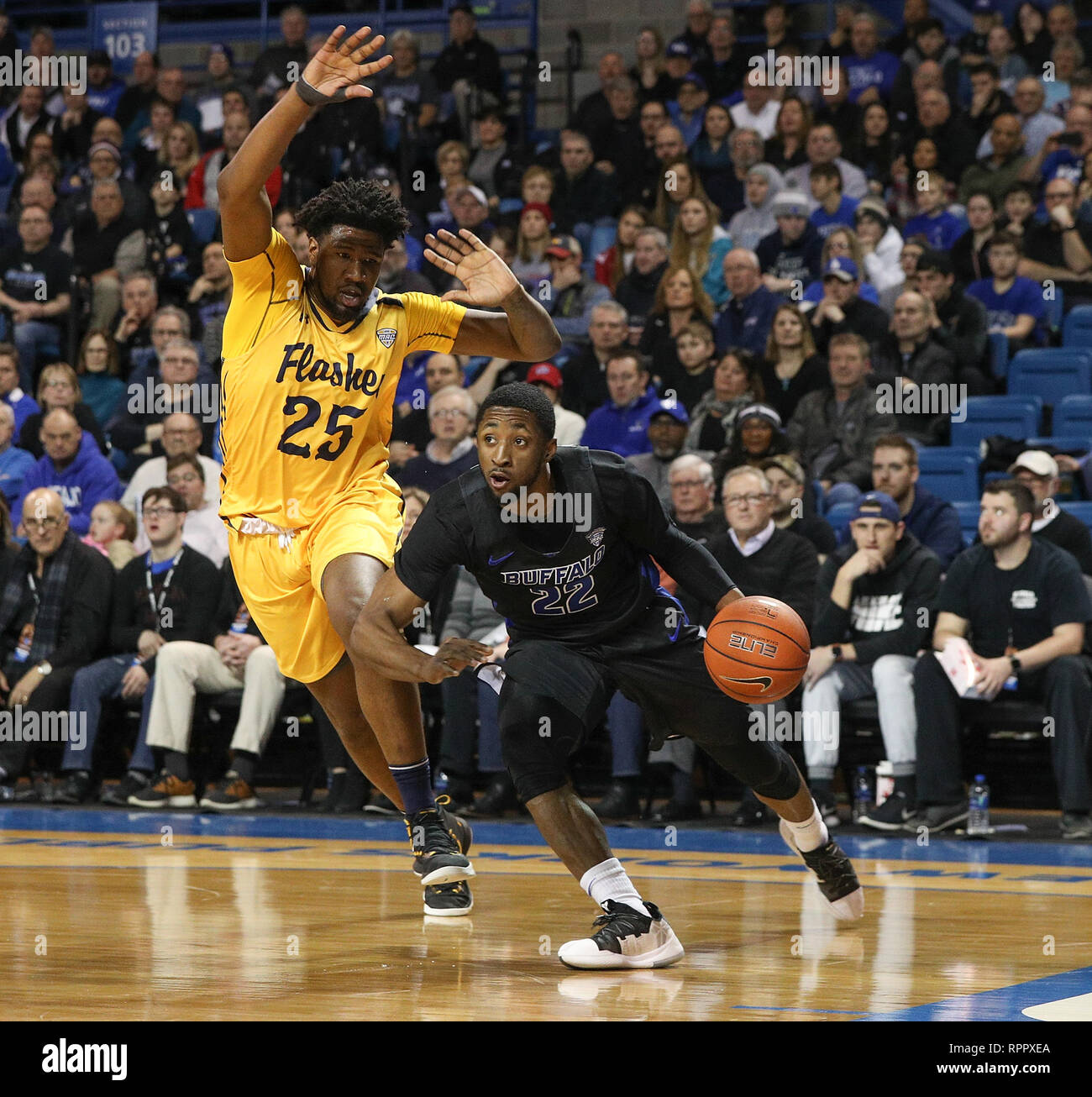 Amherst, New York, USA. Feb 22, 2019: Buffalo Bulls guard Dontay ...
