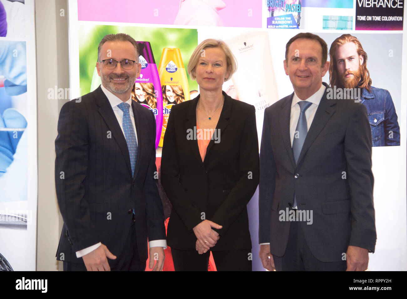 Duesseldorf, Deutschland. 21st Feb, 2019. From the left: Carsten KNOBEL ...