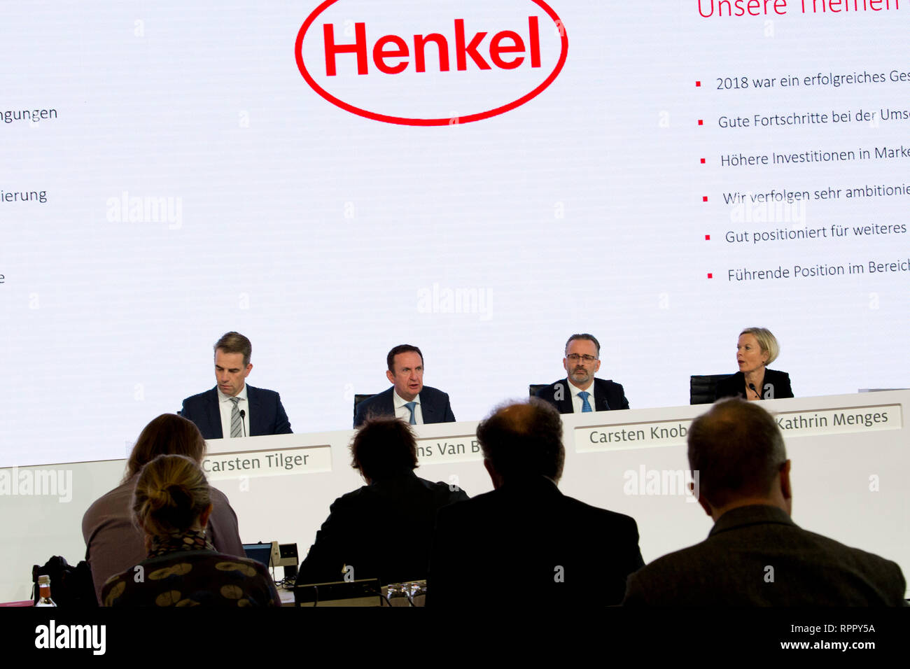 Duesseldorf, Deutschland. 21st Feb, 2019. from left: Carsten TILGER ...