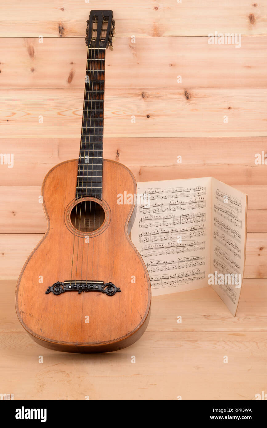 Artist models wood hi-res stock photography and images - Alamy