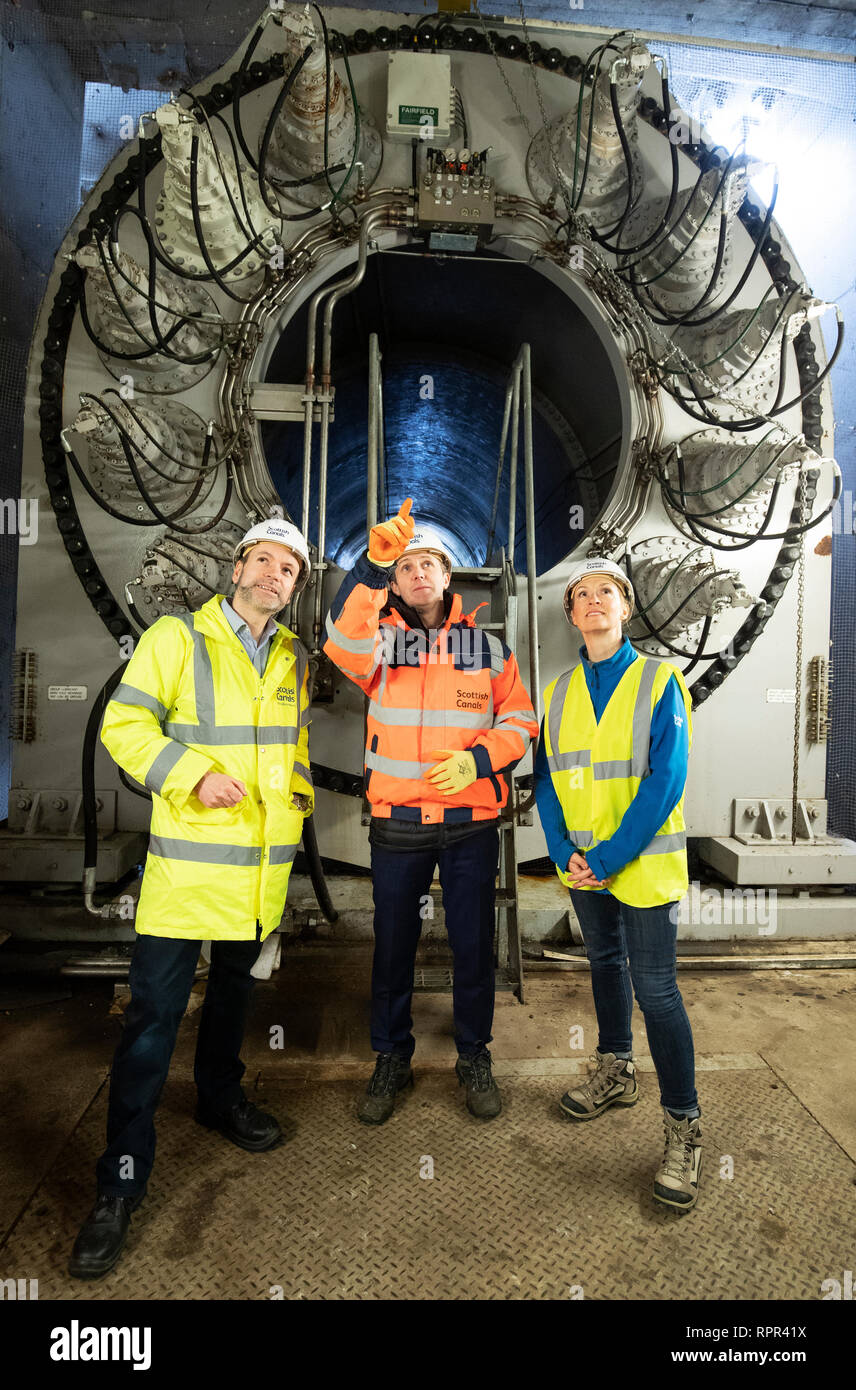 (left to right) Director of Infrastructure Richard Millar, Cabinet ...