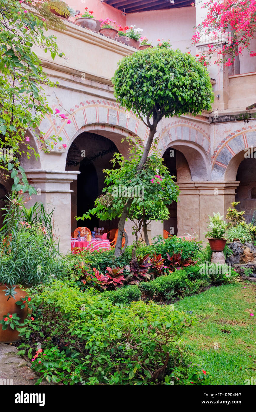 Old World Courtyard Stock Photo - Alamy