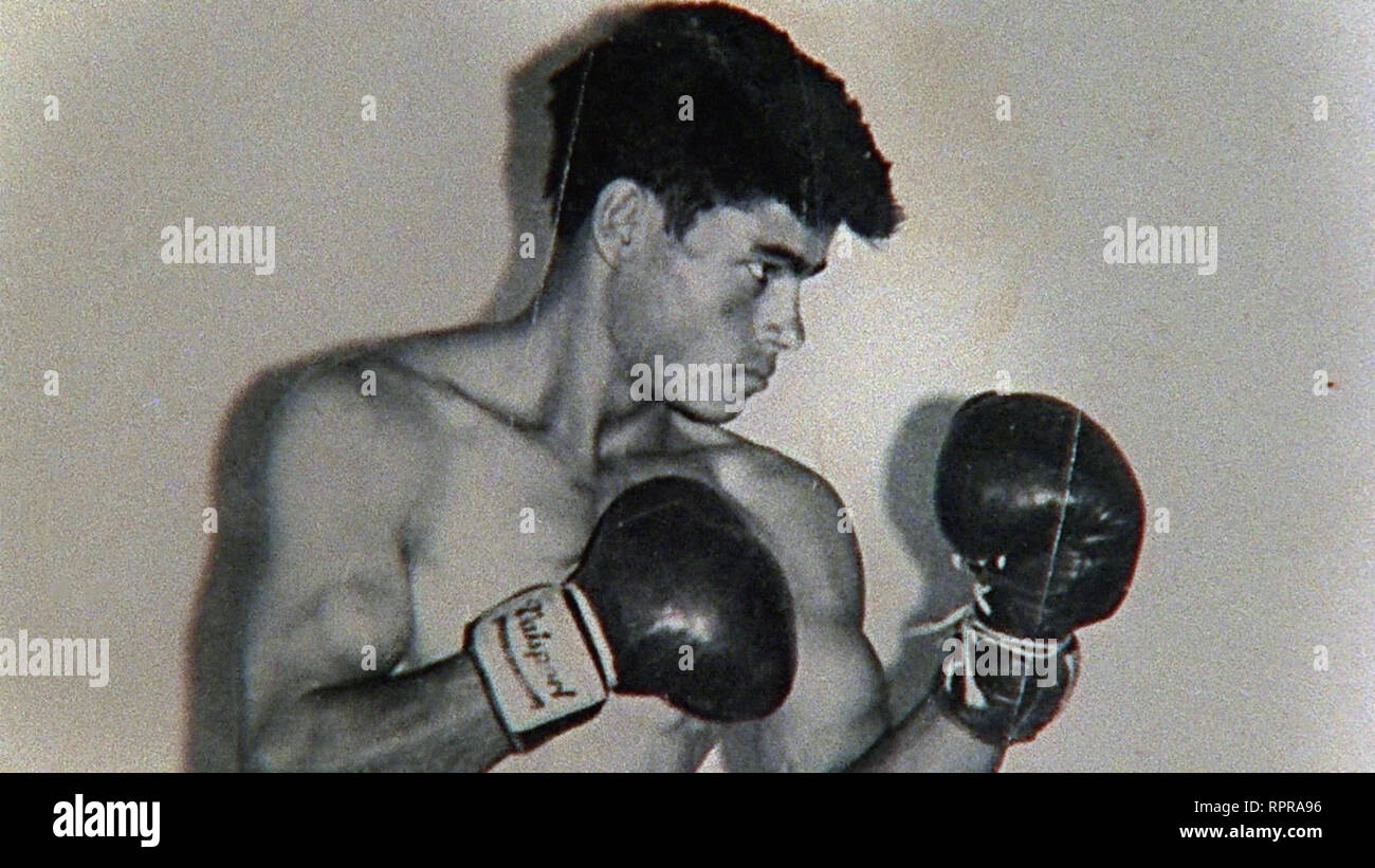 Pumping Iron Stock Photos & Pumping Iron Stock Images - Alamy