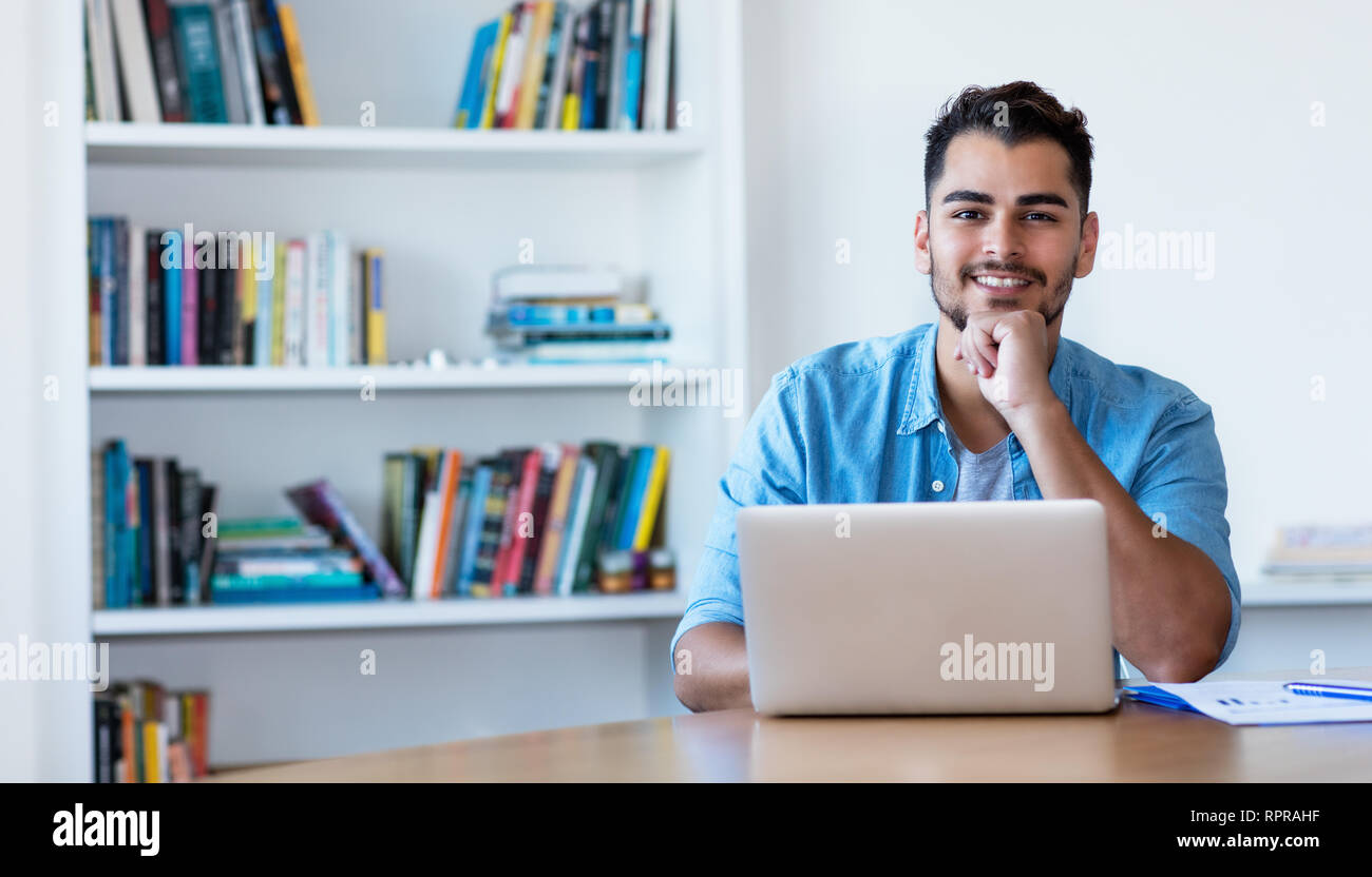 Arabic Internet Blogger High Resolution Stock Photography and Images ...