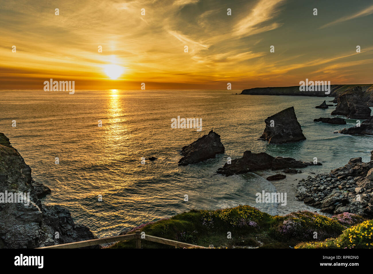 Sunset landscape image hi-res stock photography and images - Alamy