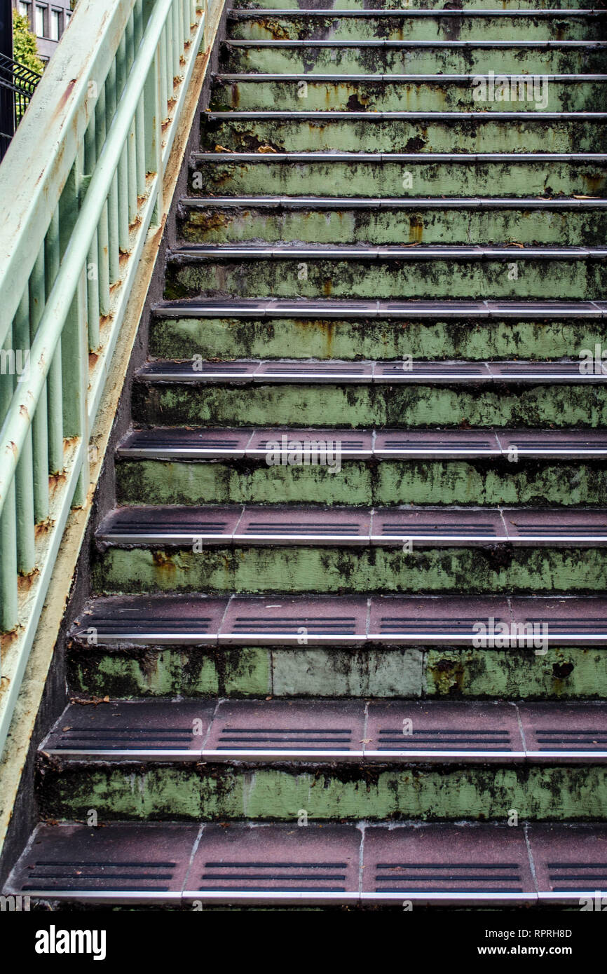 Horizontal stairs hi-res stock photography and images - Alamy