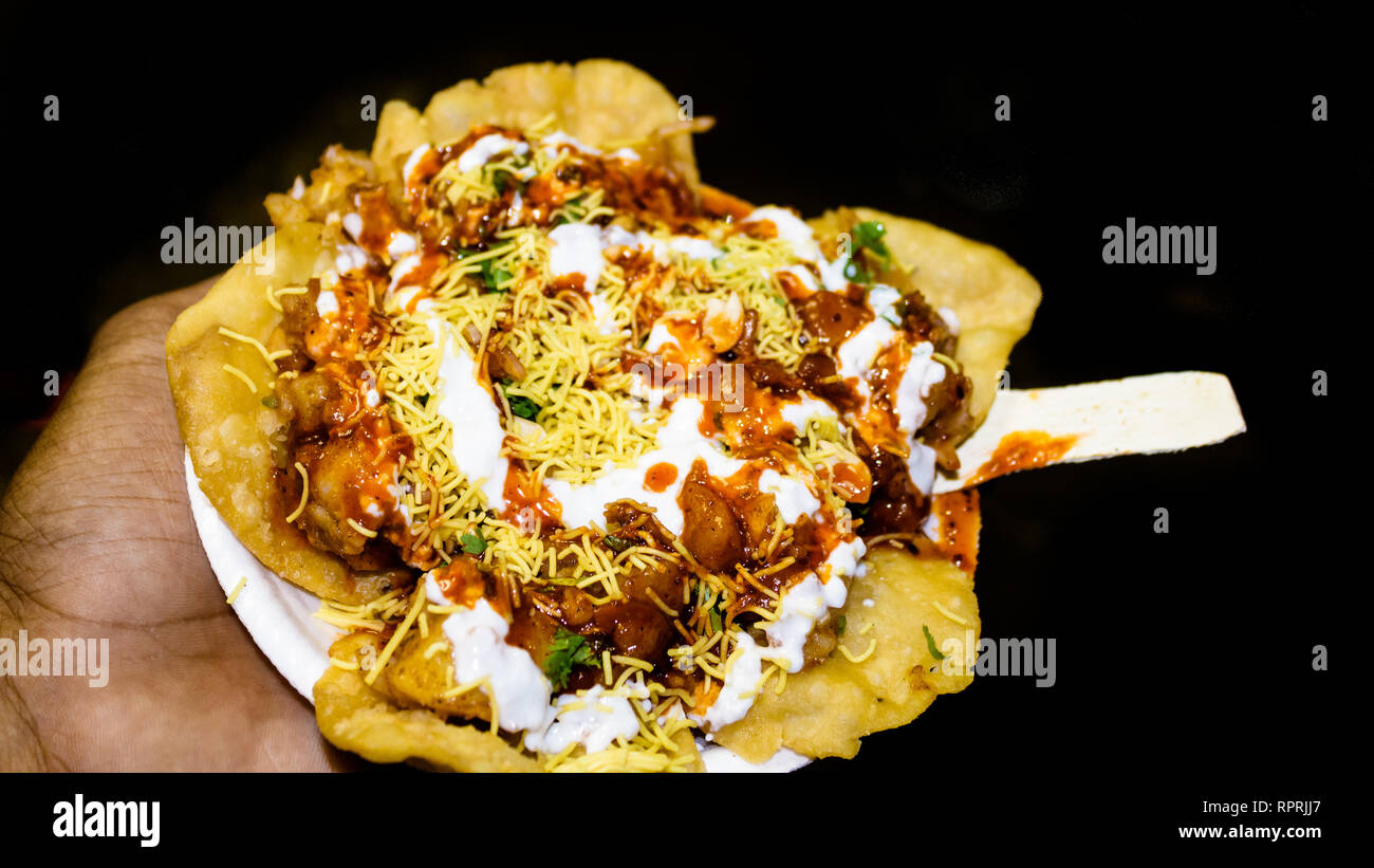 Chaat papri hi-res stock photography and images - Alamy