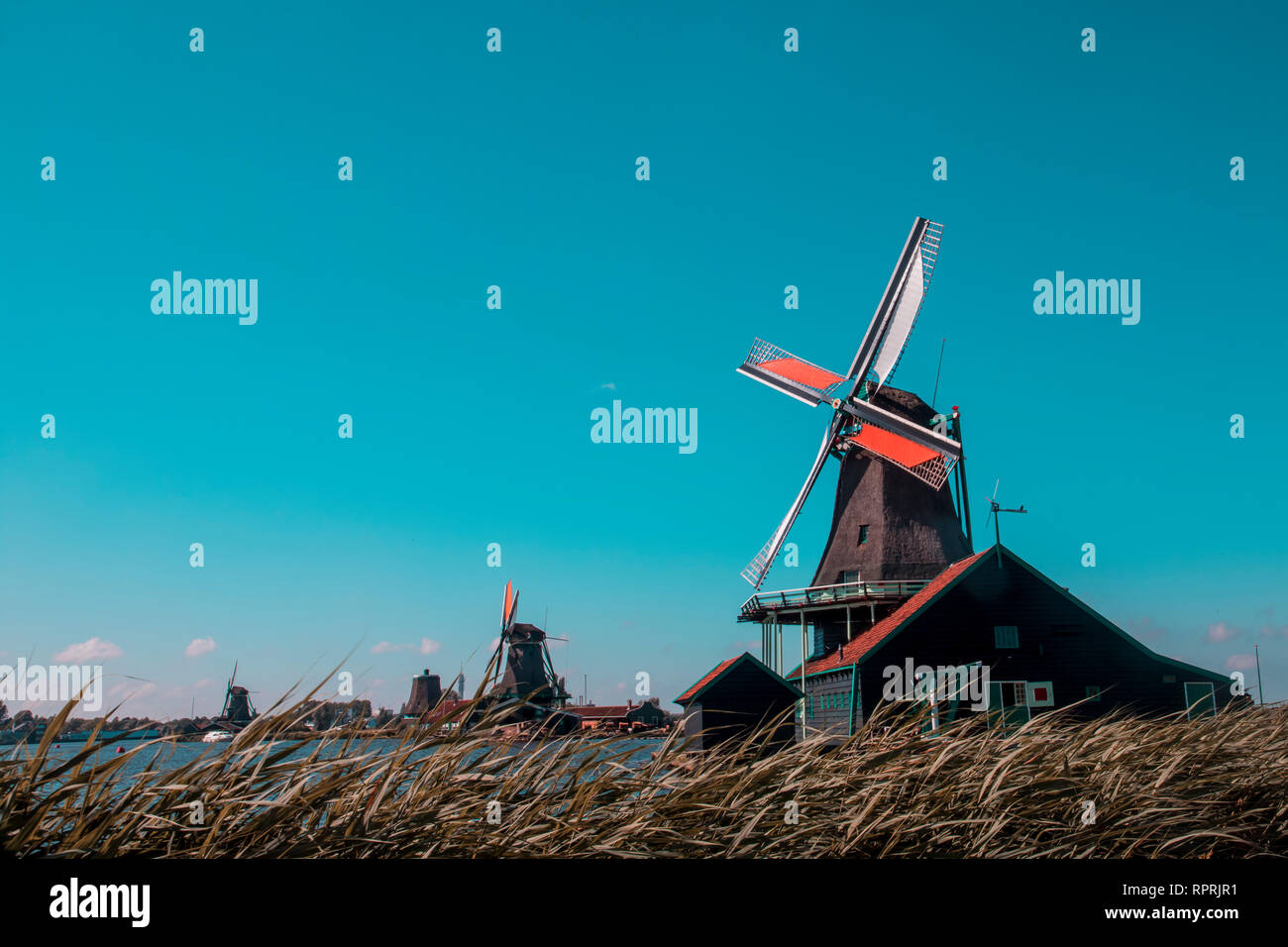 Blow wind hi-res stock photography and images - Alamy
