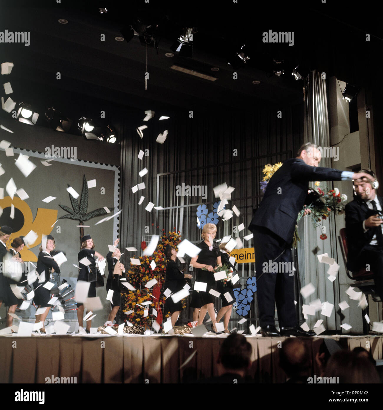 VERGIßMEINNICHT / PETER FRANKENFELD in der Show Vergißmeinnicht ...