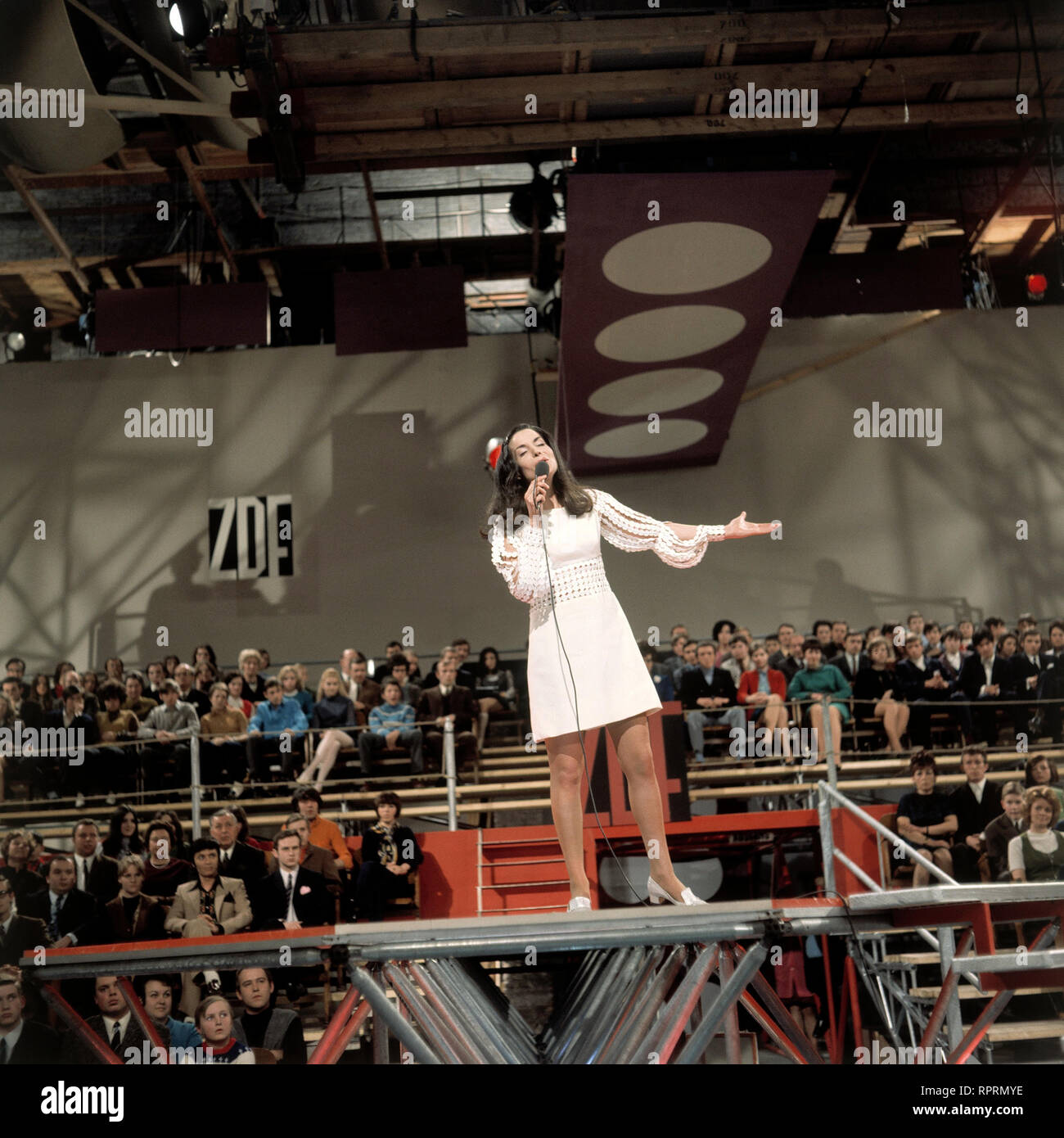 HITPARADE / JACQUELINE BOYER, 1969 Grimm225 Stock Photo - Alamy