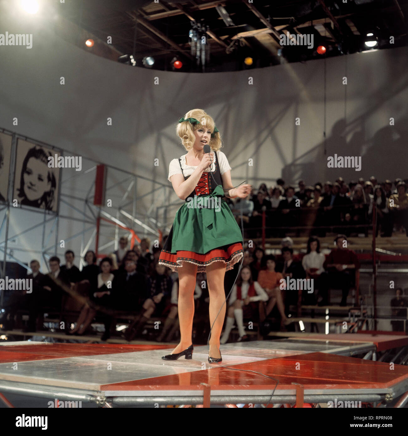 HITPARADE / BIRGIT LYSTAGER, 1969 Grimm214 Stock Photo - Alamy