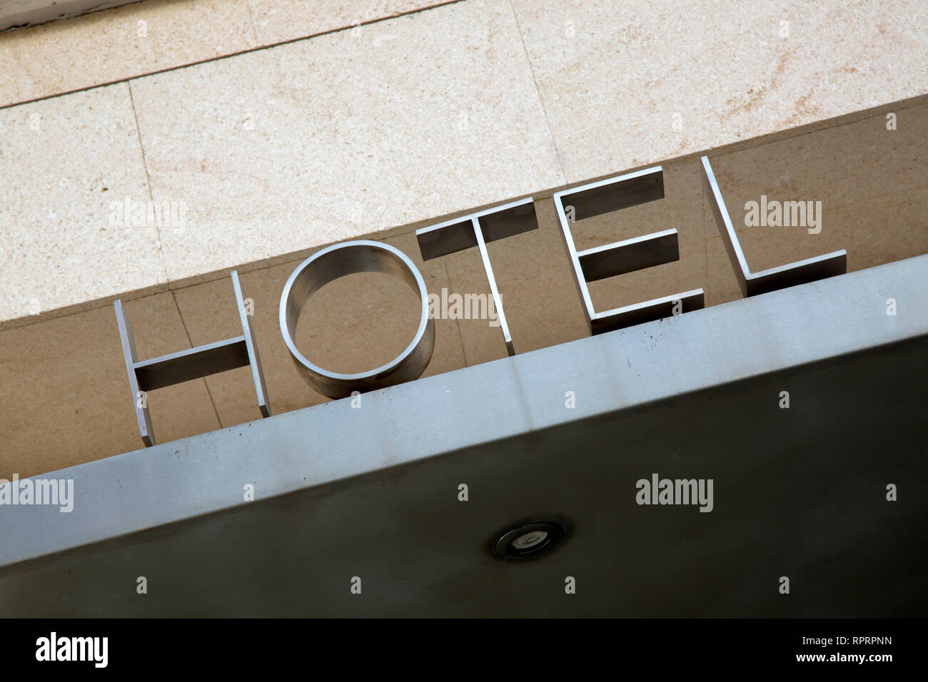 Hotel sign on diagonal slant hi-res stock photography and images - Alamy