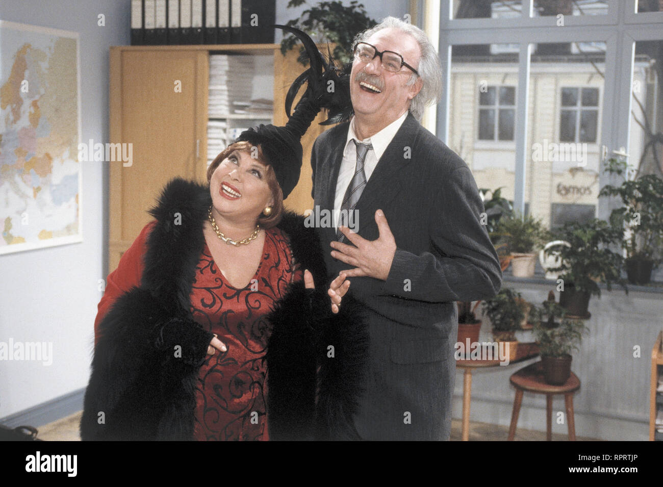 SALTO KOMMUNALE / Feuer D 1999 / Ralf Gregan URSULA STAACK (Operndiva ...