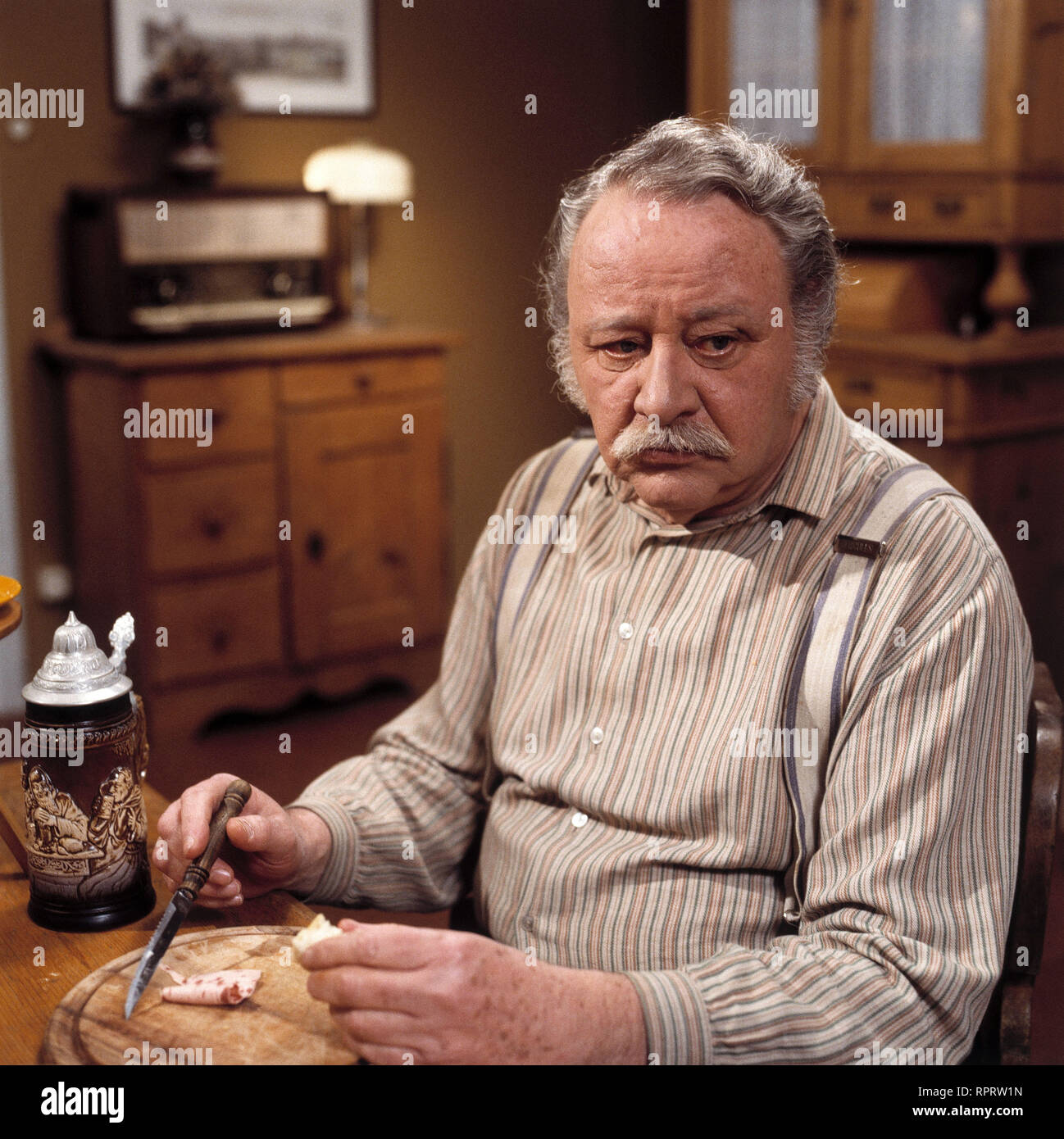 Meister eder und sein sein pumuckl hi-res stock photography and images ...