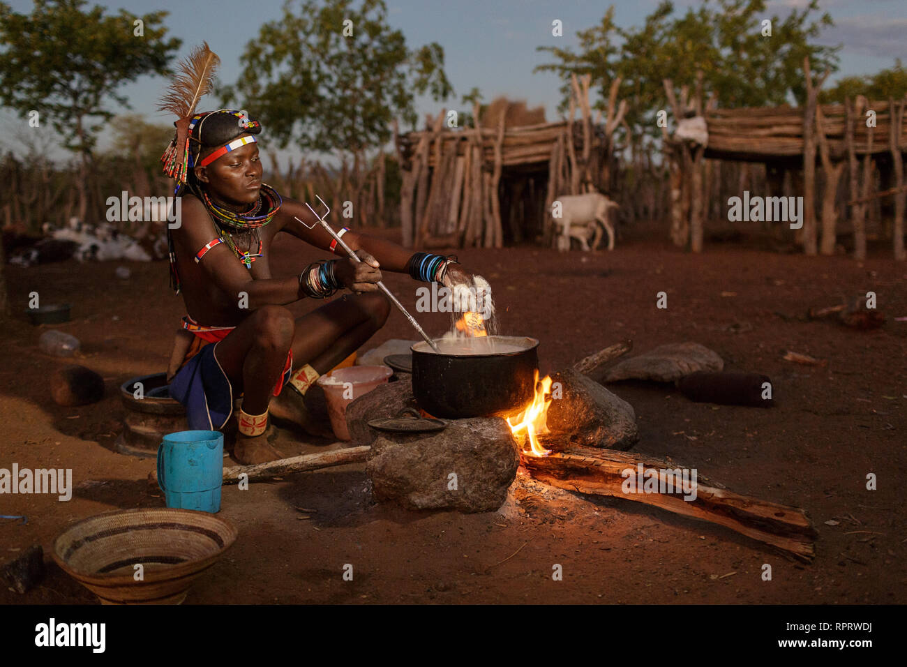 Zemba women hi-res stock photography and images - Alamy