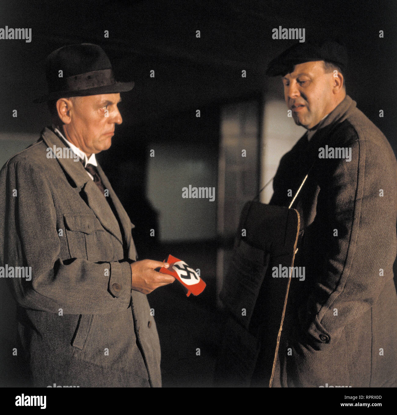 Der sympathisant hi-res stock photography and images - Alamy