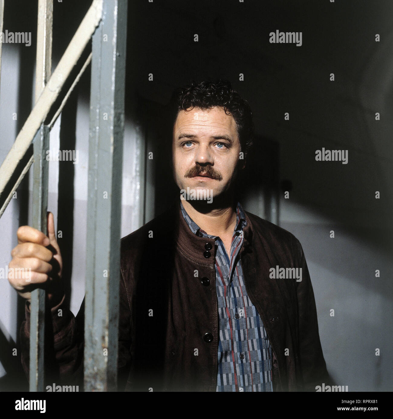 EIN FALL FÜR ZWEI / Tatzeit / BRD 1987 / Michael Mackenroth / GUNTER ...