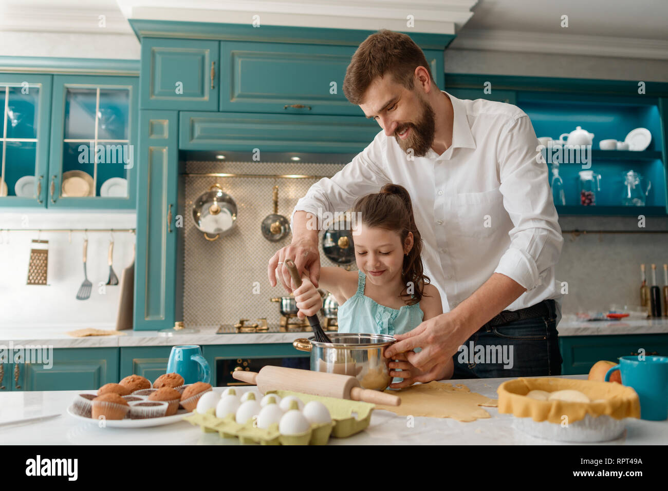 Child father bake hi-res stock photography and images - Alamy