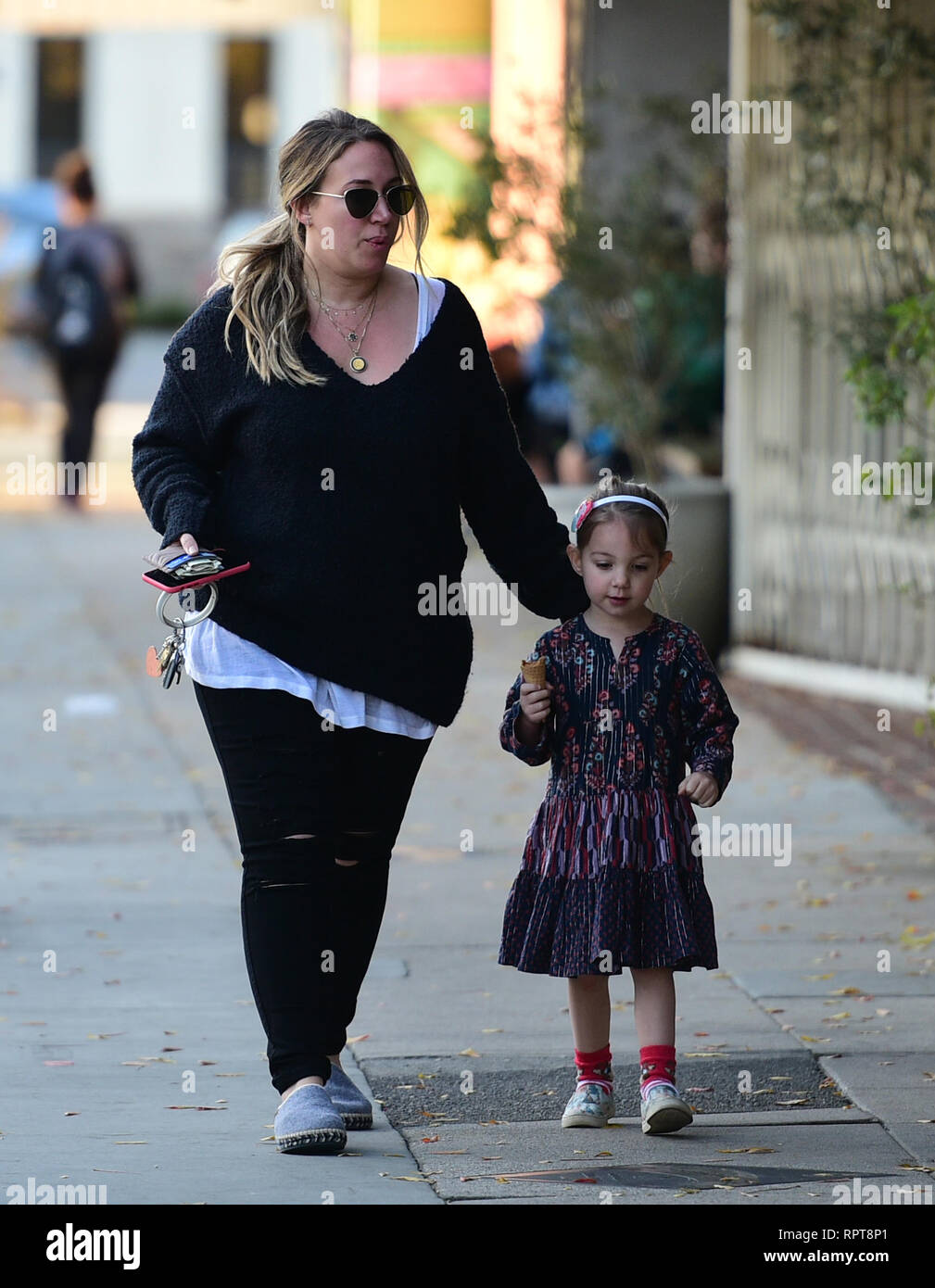 Haylie Duff takes her daughter Ryan out for an ice cream Featuring ...