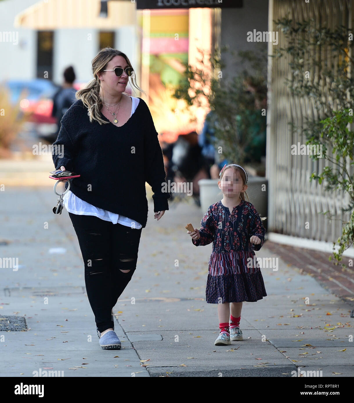 Haylie Duff takes her daughter Ryan out for an ice cream Featuring ...