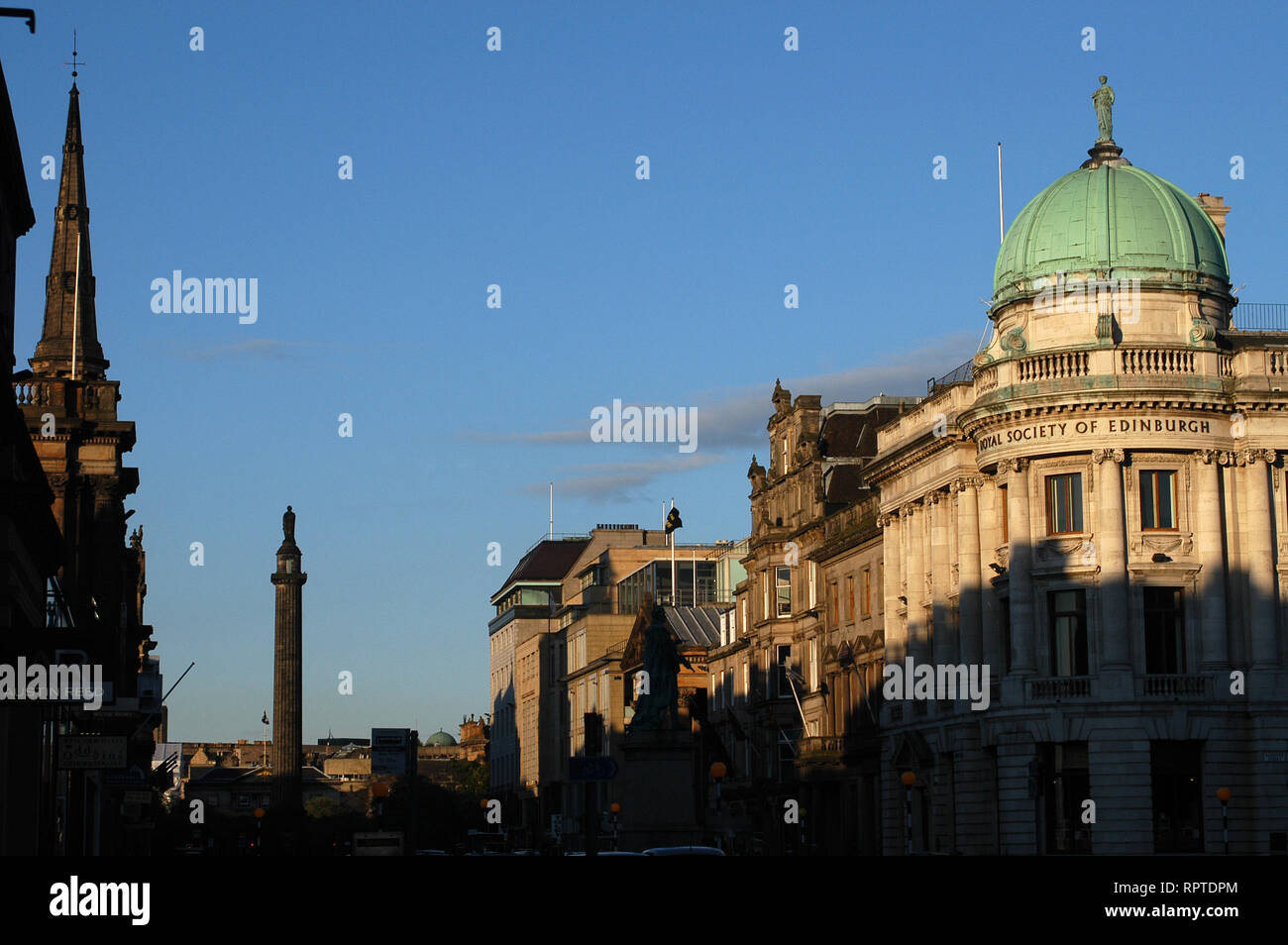 Tourism: George Street, New Town, Edinburgh, Edimburgo, Scotland ...