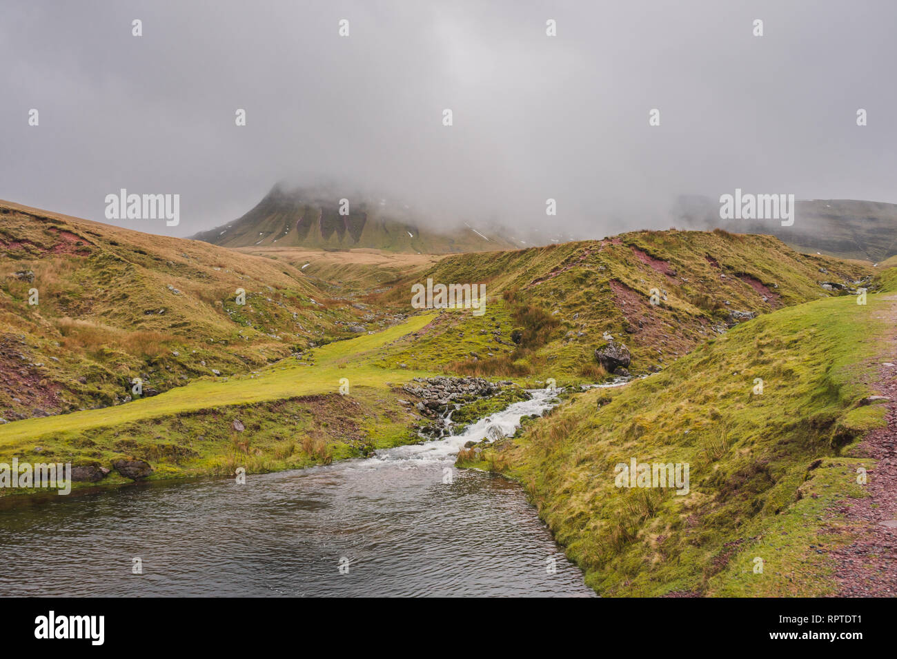 The Black Mountain range (Carmarthen Fans) with Fan Brycheiniog ...