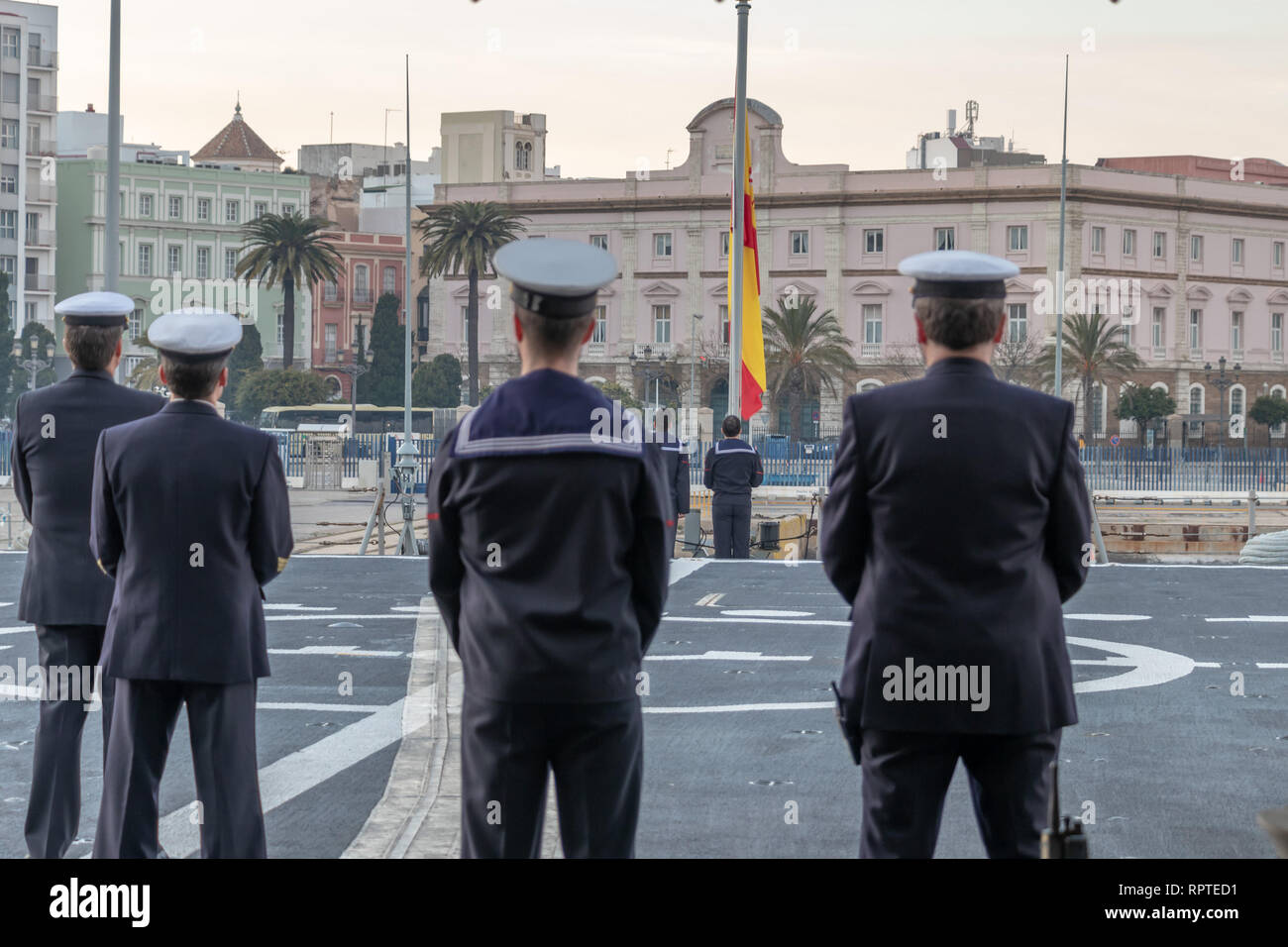 Daily flag lowering ceremony hi-res stock photography and images - Alamy