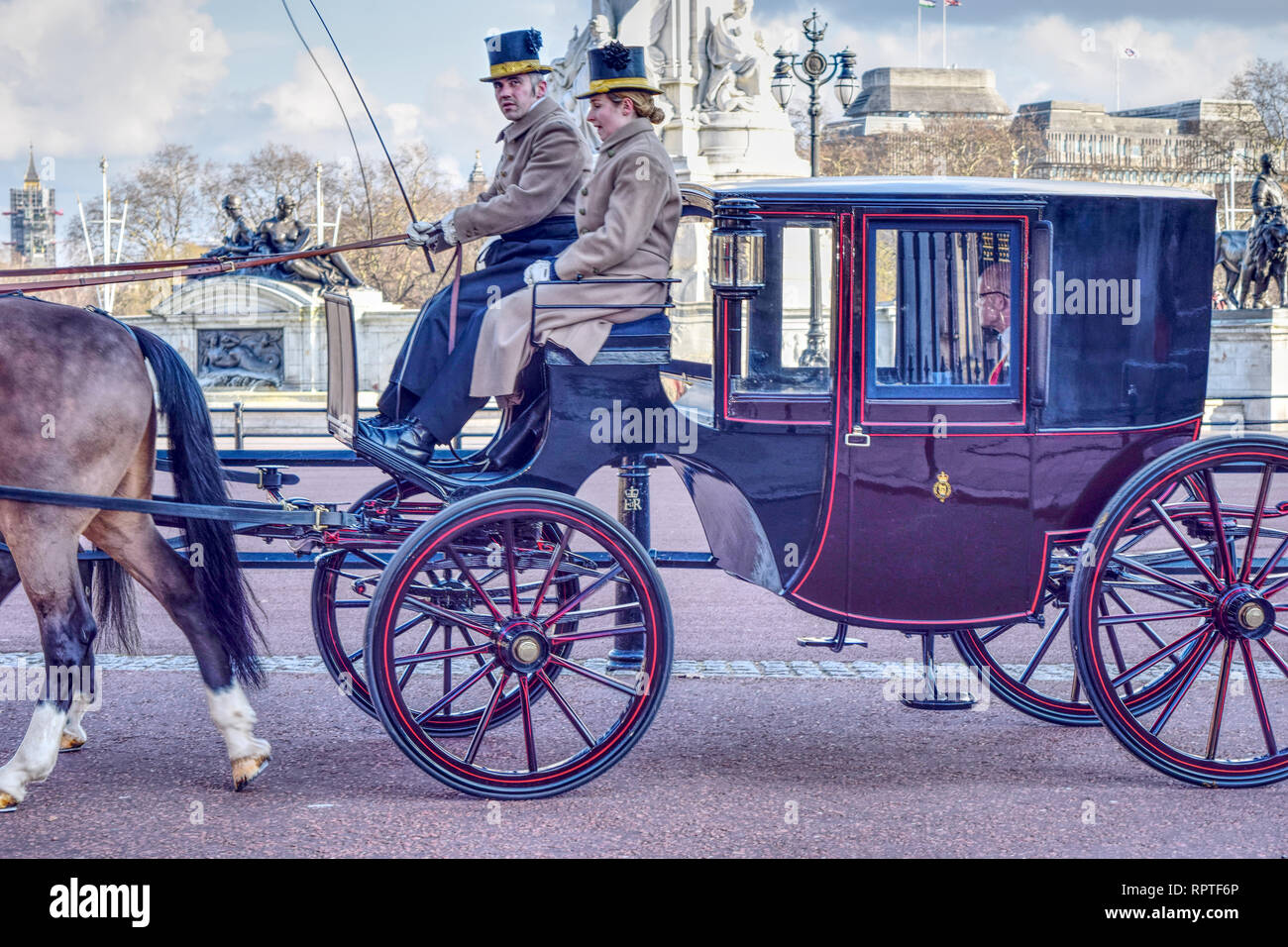 Royal carriage hi-res stock photography and images - Alamy