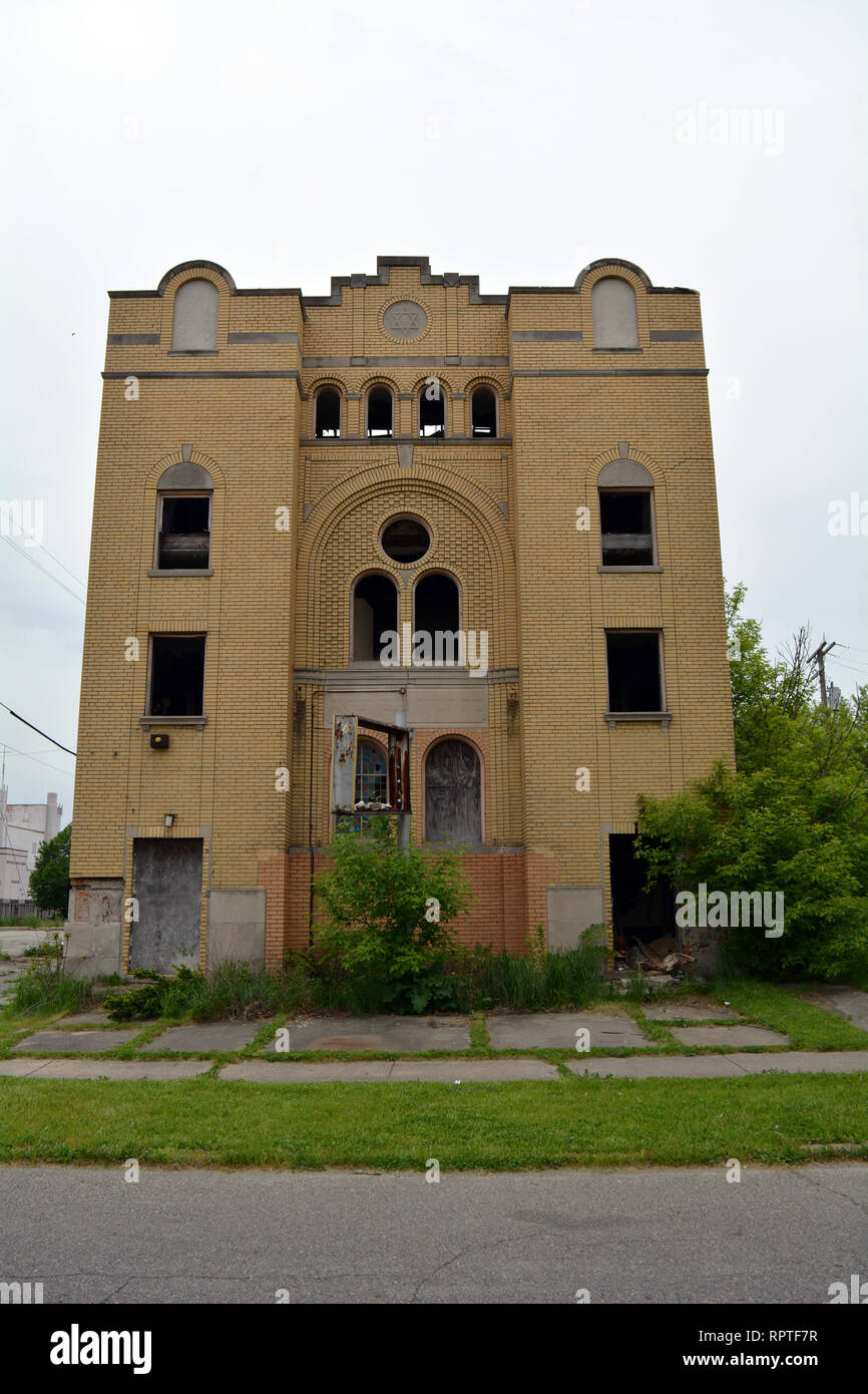 Exterior of an Abandoned Urban Synagogue In Detroit Stock Photo - Alamy