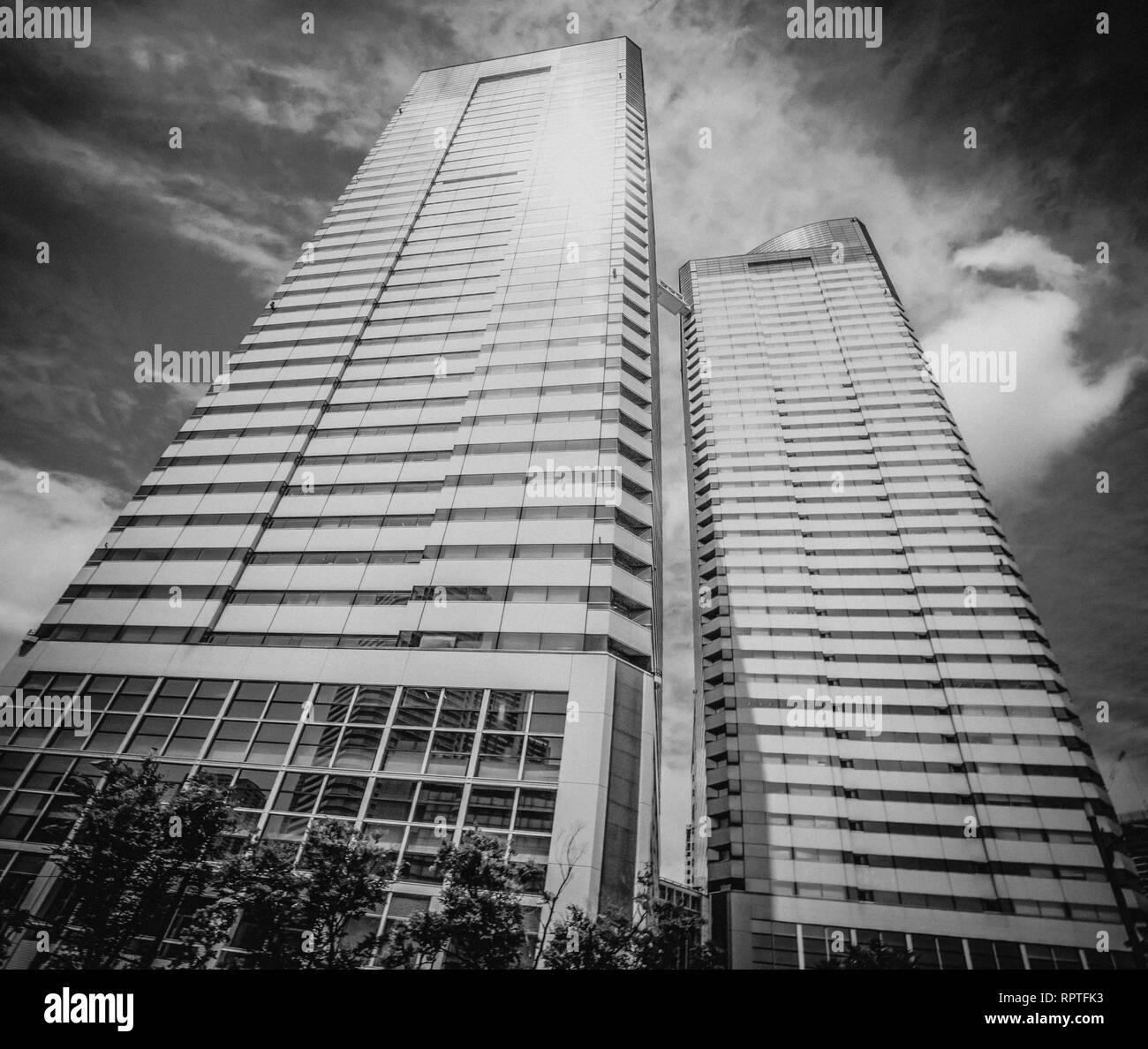 Sumitomo Corporation Buildings in Tokyo - TOKYO / JAPAN - JUNE 12, 2018 ...