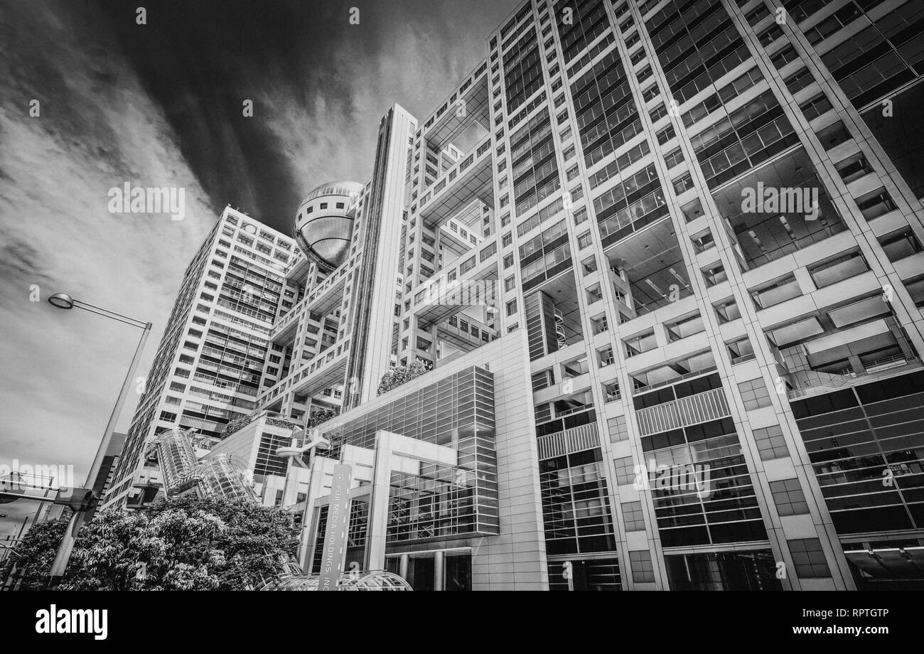 Modern Fuji Television Broadcast building in Tokyo - TOKYO / JAPAN ...