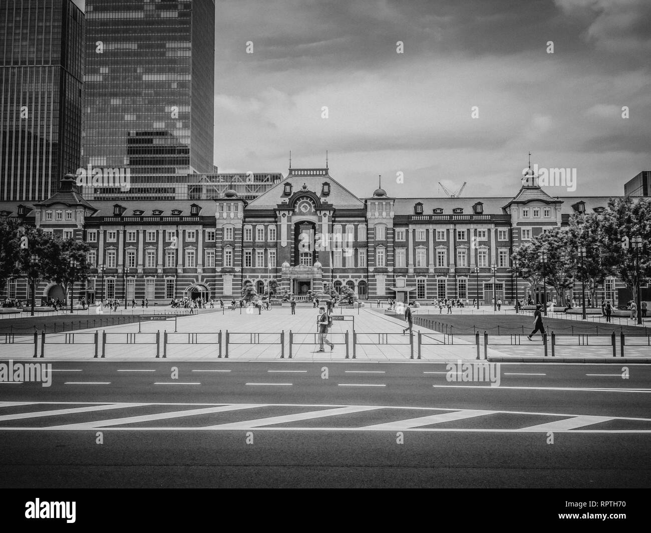 Tokyo Station - the huge central station in the city - TOKYO / JAPAN ...