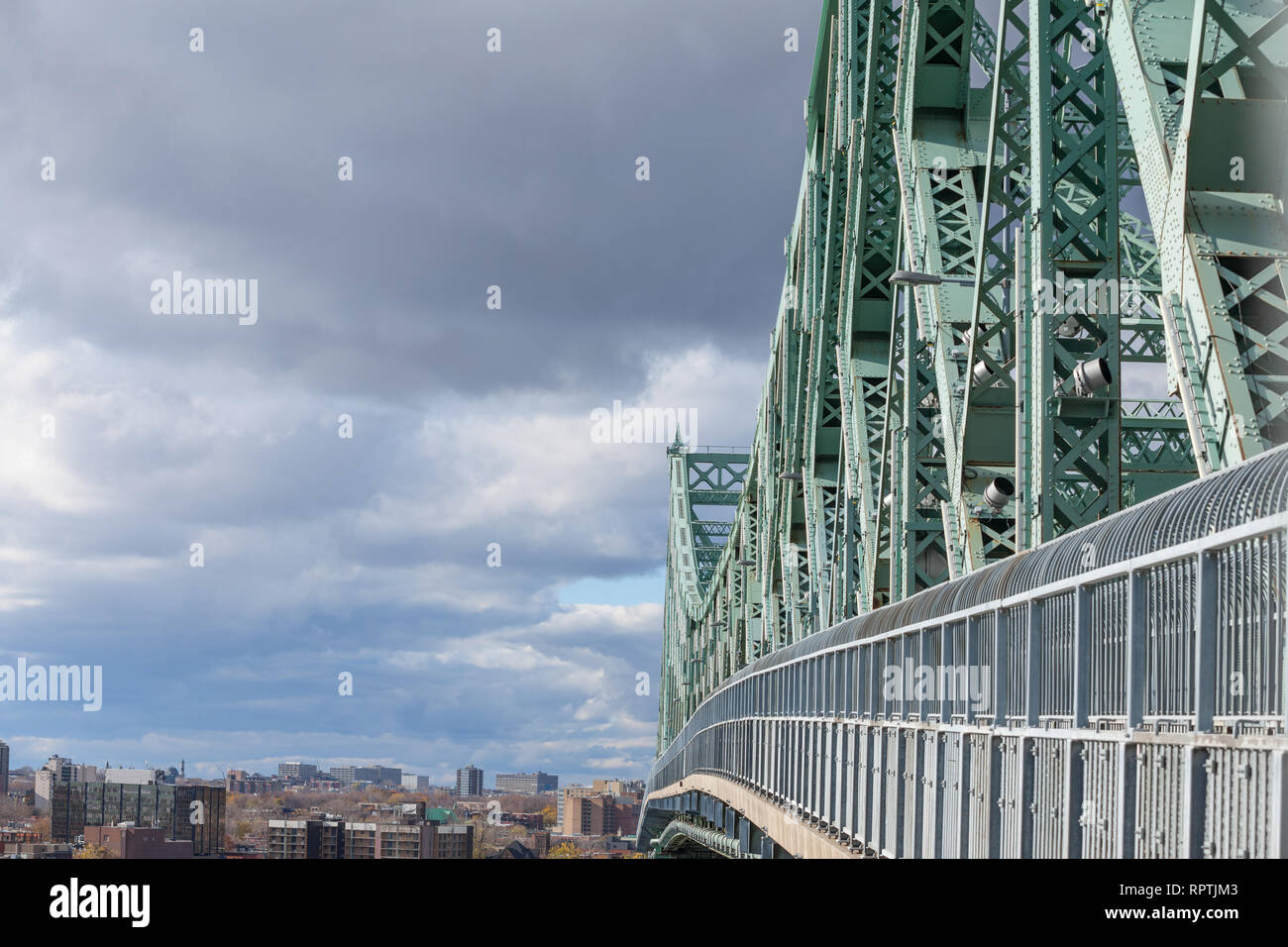 Quebec Bridge Lawrence High Resolution Stock Photography and Images - Alamy