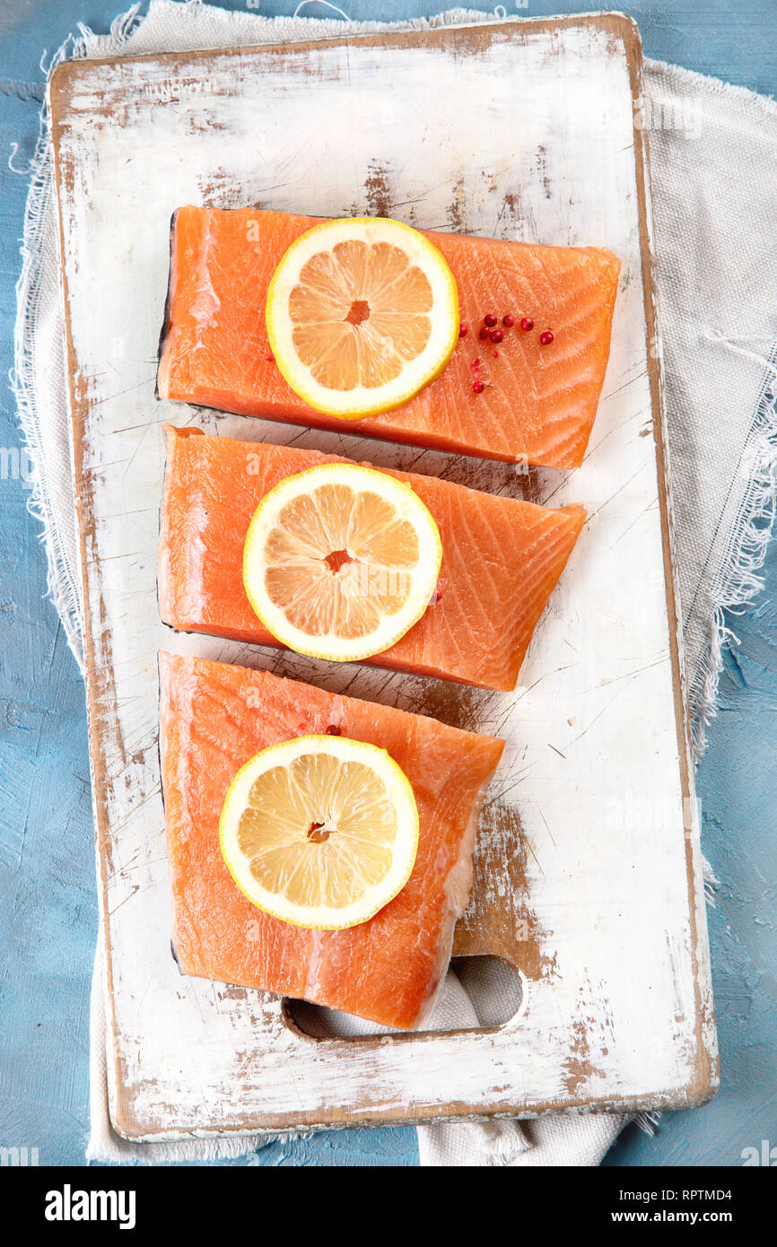 Raw salmon fillet. Fresh fish. Top view Stock Photo - Alamy