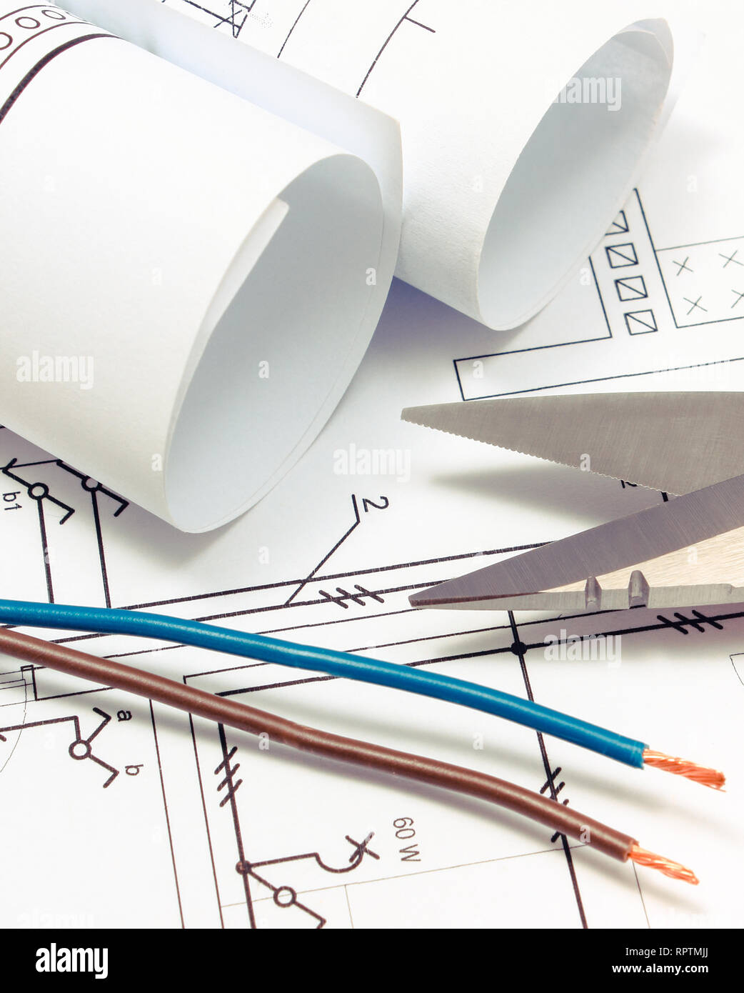 Cable cutter hi-res stock photography and images - Alamy