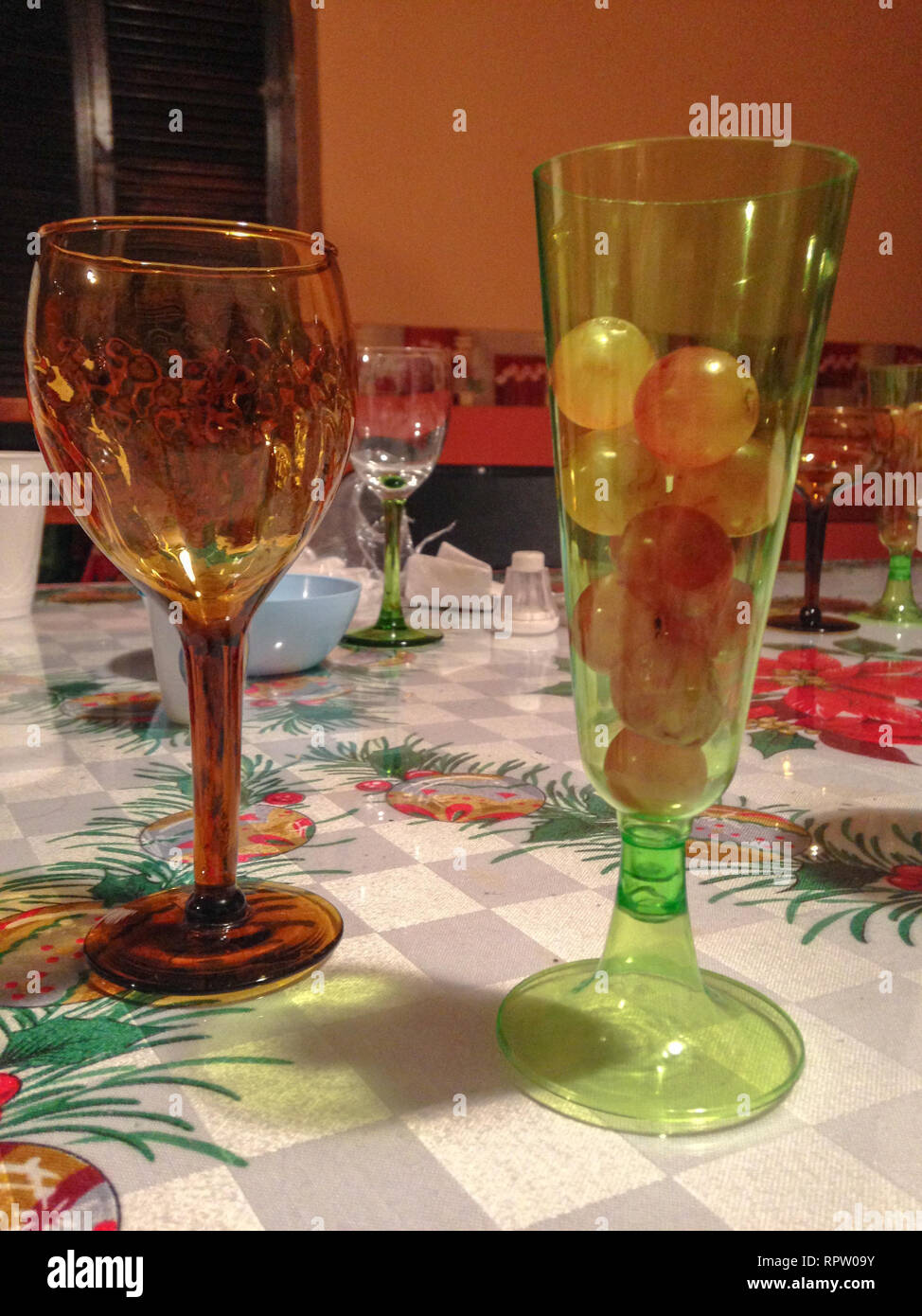 Grapes new year celebration hi-res stock photography and images - Alamy