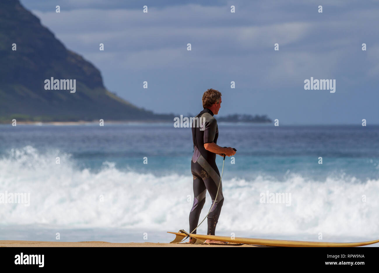 Surfer standing male hi-res stock photography and images - Alamy