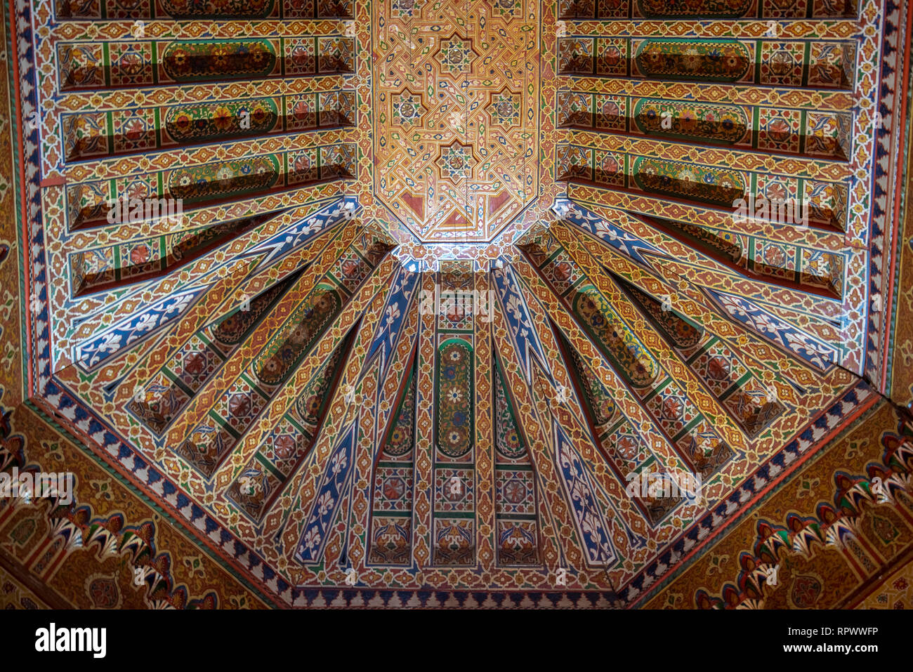 Seamless ceiling hi-res stock photography and images - Alamy