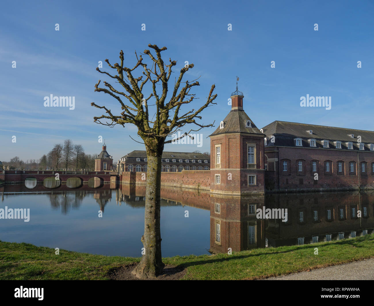 the german castle of nordkirchen Stock Photo - Alamy